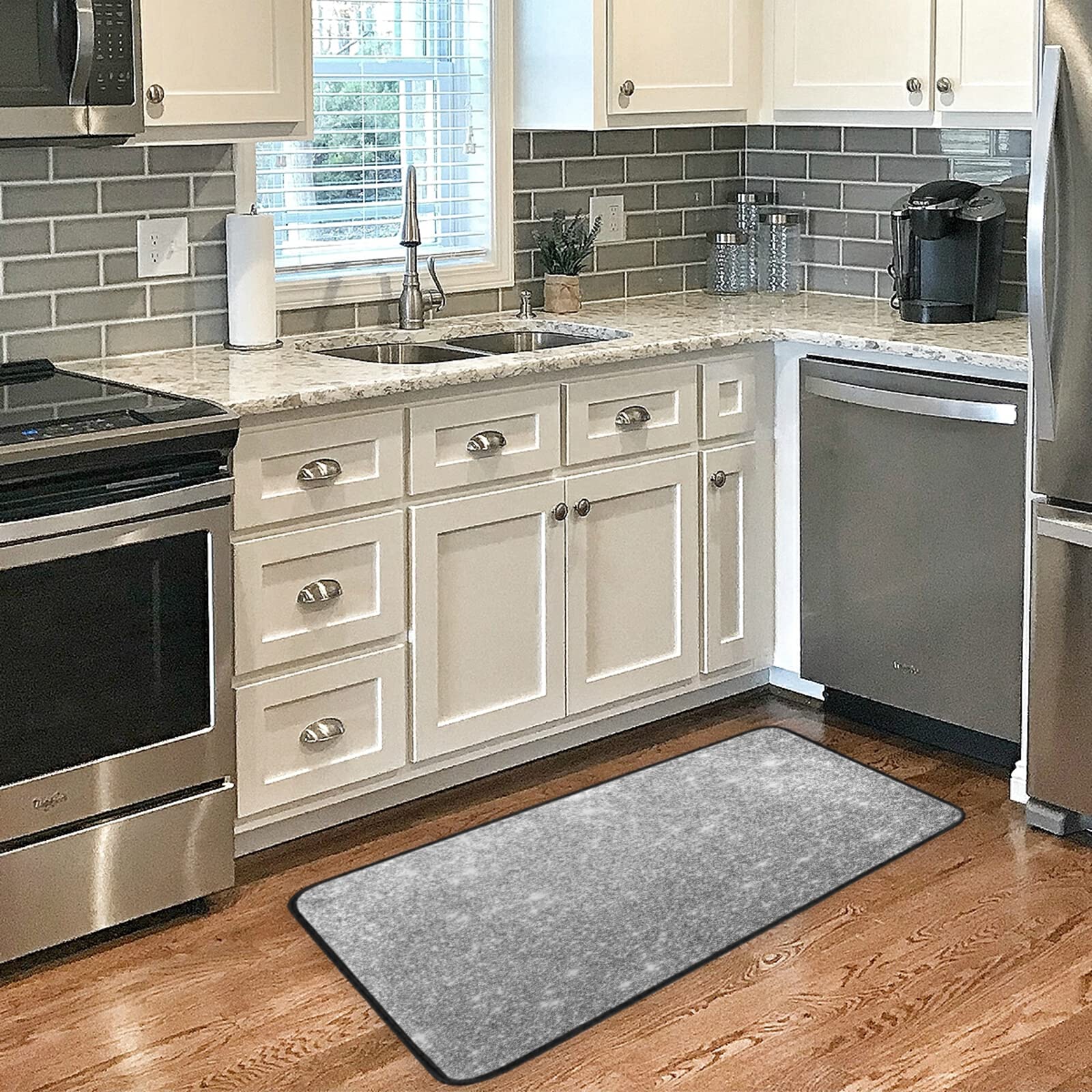 Gredecor Silver Glitter Kitchen Rug Anti Fatigue Kitchen Mats Non Skid Washable Floor Rugs Mat for Home Kitchen Office Laundry (39"x20")