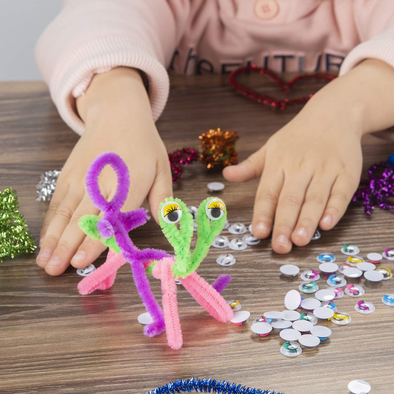 EPIQUEONE 750-Piece Arts & Crafts Supply Set | Includes 150 Multicolor Pipe Cleaners, 300 Pom Poms & 300 Googly Eyes | Ideal for Use at Home & School for DIY Art & Craft Projects, Decoration & More