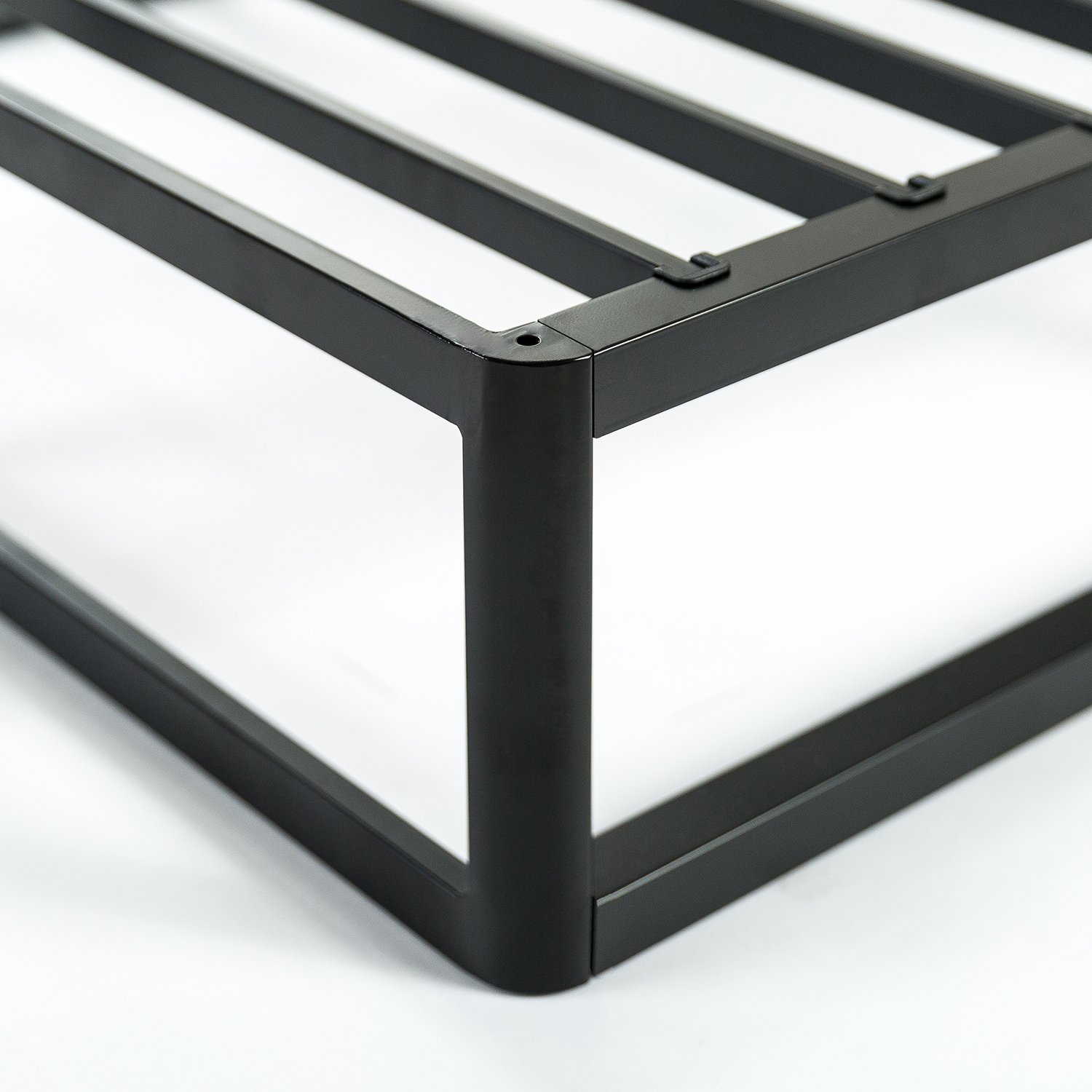 ZINUS Quick Lock Metal Smart Box Spring, 7.5 Inch Mattress Foundation, Strong Metal Structure, Easy Assembly, Queen, White, Hassle & Headache Free - Comes Together With Easy-to-follow In