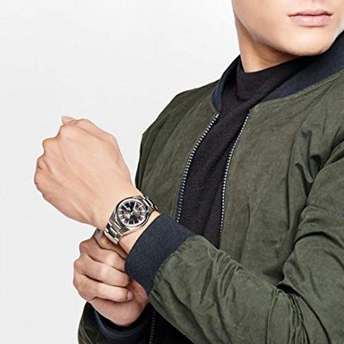 Seiko Men's 5' Japanese Automatic Stainless Steel Casual Watch, Color: Black dial (Model: SNK617)