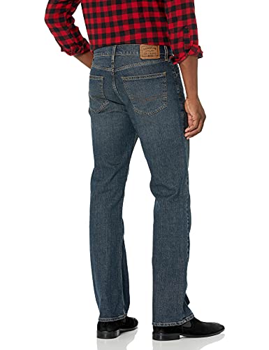 Signature by Levi Strauss & Co. Gold Label Men's Bootcut Fit Jeans, Headlands, 32W x 32L