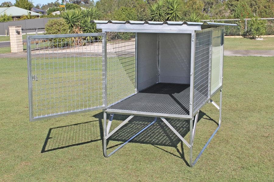 Farm & Yard Raised Safety Kennel (1-Bay (Single))