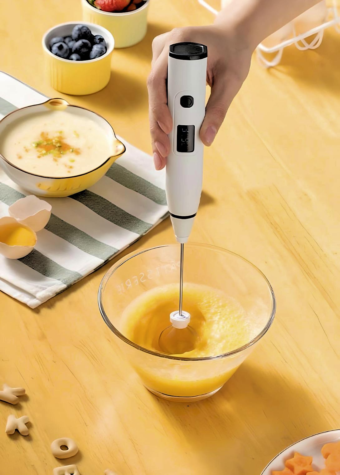 Electric Rechargeable Drink Mixer for Matcha Greens Protein Hot Chocolate drinks | Egg Beater for Baking | 3 Speed Immersion Blender (White)