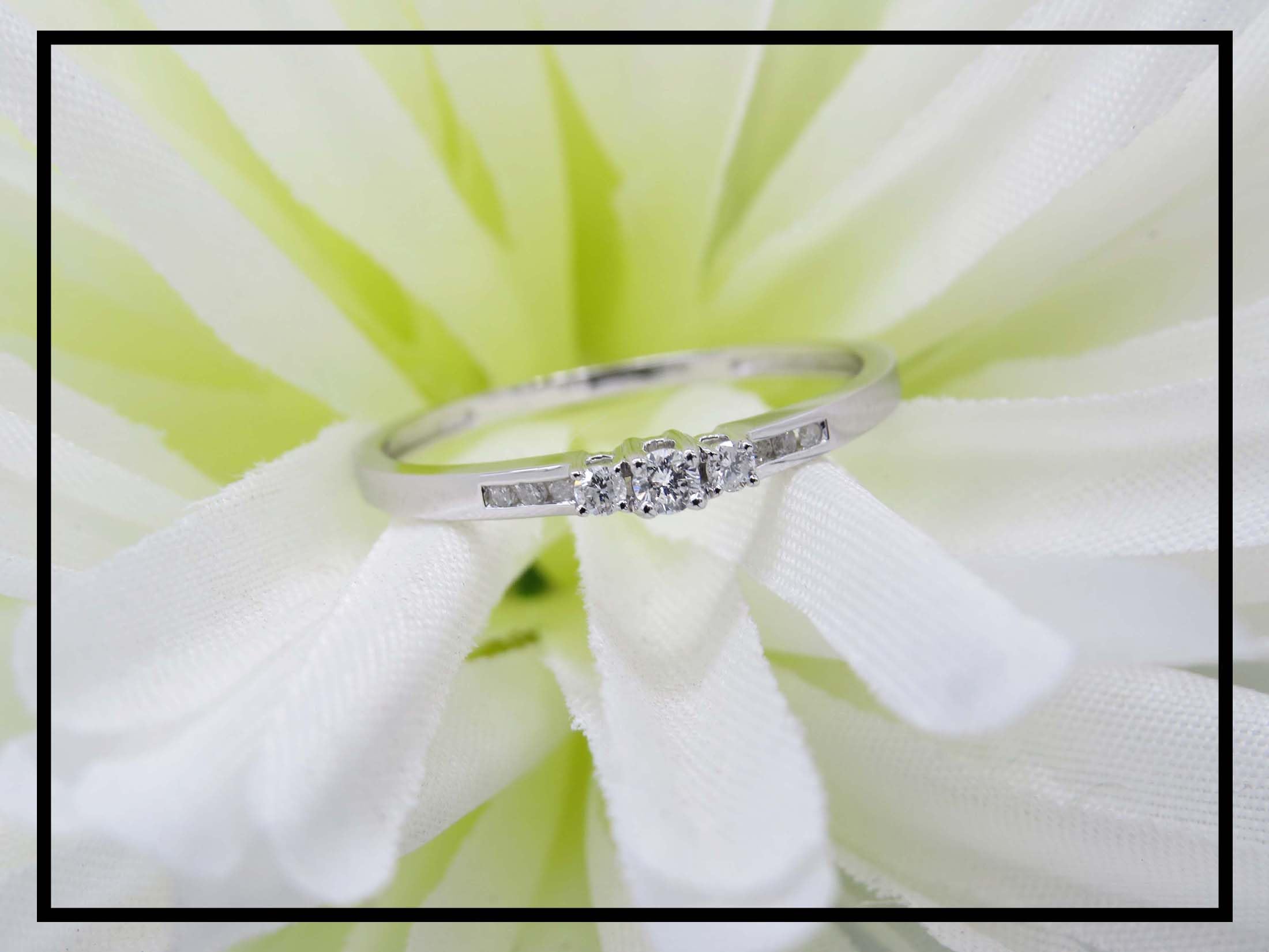Dazzlingrock Collection 0.13 Carat (ctw) Round White Diamond Ladies Bridal Promise 3 Stone Engagement Ring, 10K White Gold, Size 7