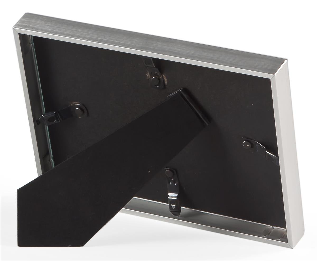 Displays2go PFA10SLV46 Silver Photo Frame with Mat (Set of 6)