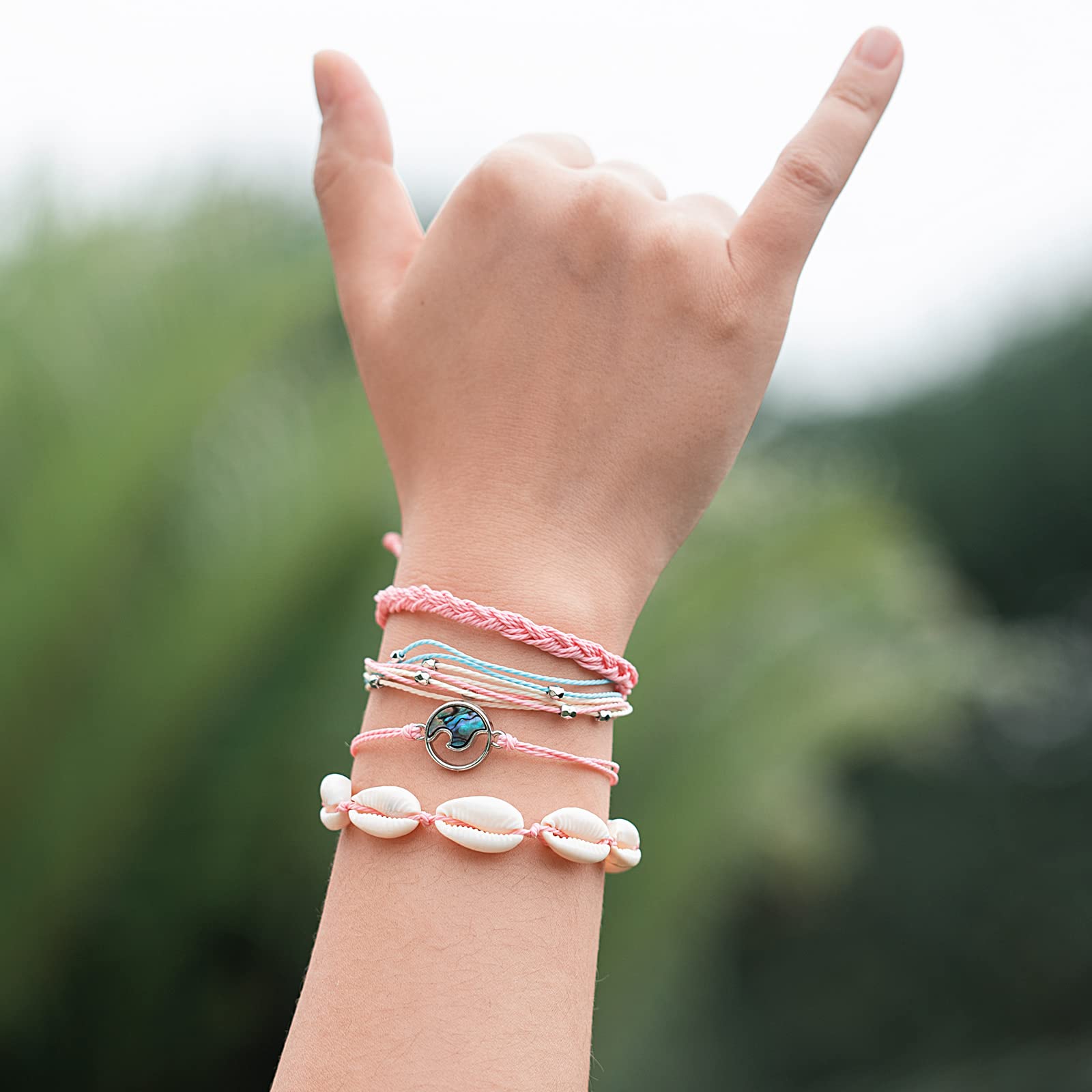 FANCY SHINY Wave String Bracelets Braid Puka Shell Bead Bracelets Handmade Cute Trendy Boho Jewelry Gifts for Women(Pink)