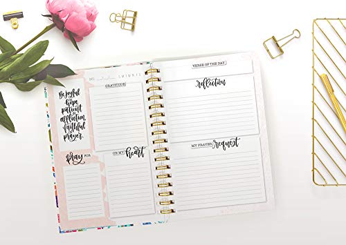 Women's Prayer Journal: A Christian Devotional for a Year of Praise, Gratitude, and Reflection