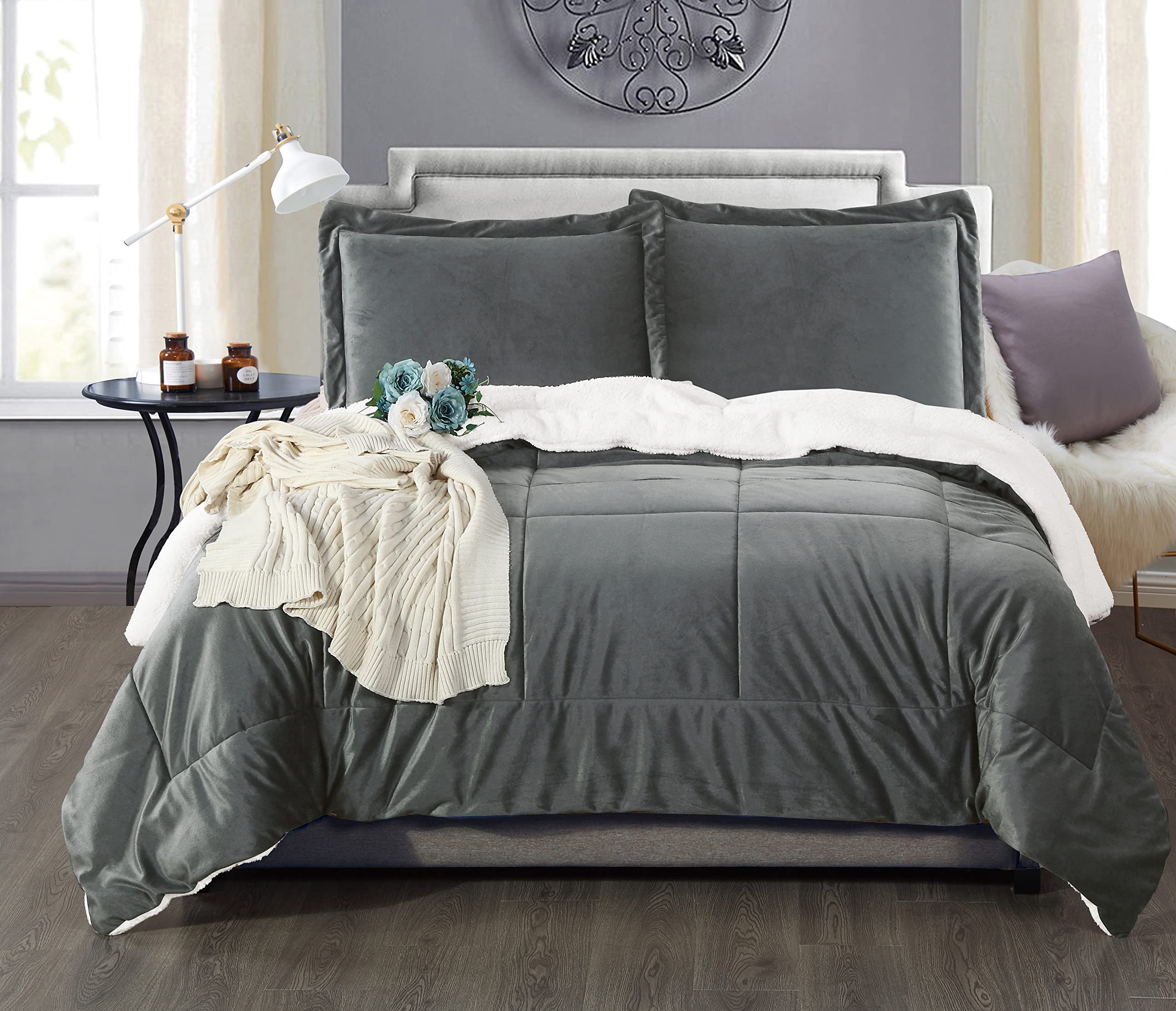 Elegant Comfort Super Soft Sherpa Comforter 3-Piece Set Premium Quality, Heavy Weight Reversible Down Alternative Micro-Suede, Sherpa Comforter, Cal King, Silver Gray