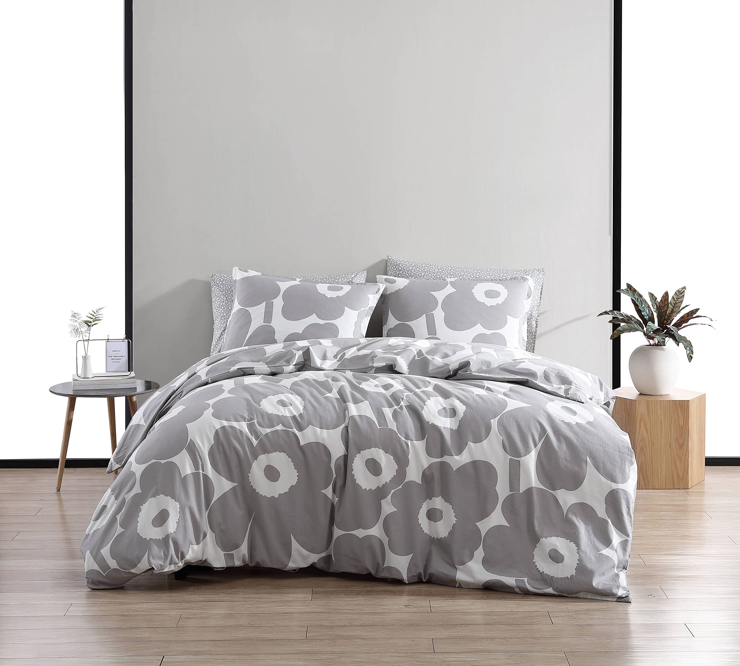 MARIMEKKO - Queen Comforter Set, Cotton Bedding with Matching Shams, Lightweight Home Decor for All Seasons (Unikko Grey, Queen)