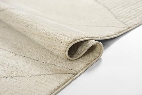 Momeni Rugs WREN 2 Area Rug, 5'3" X 7'3" Ivory Carpet for Living Room, Bedroom, Hallways, Bathroom, and Home Office