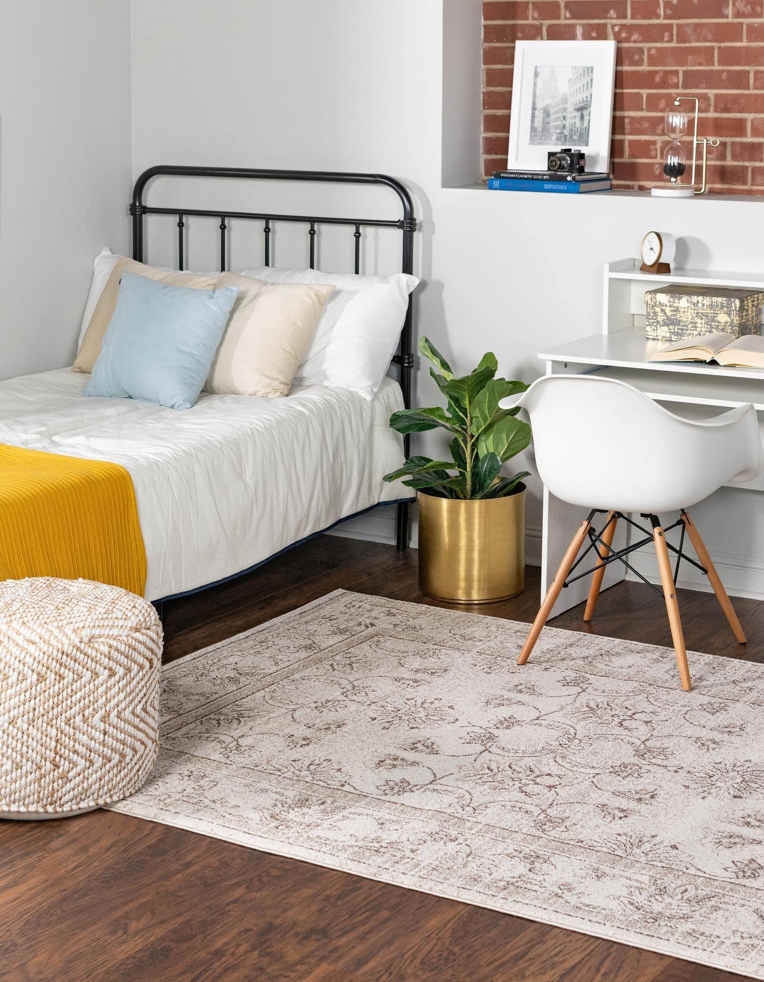 Rugs.com Miranda Collection Rug β 9' x 12' Ivory Medium Rug Perfect for Living Rooms, Large Dining Rooms, Open Floorplans
