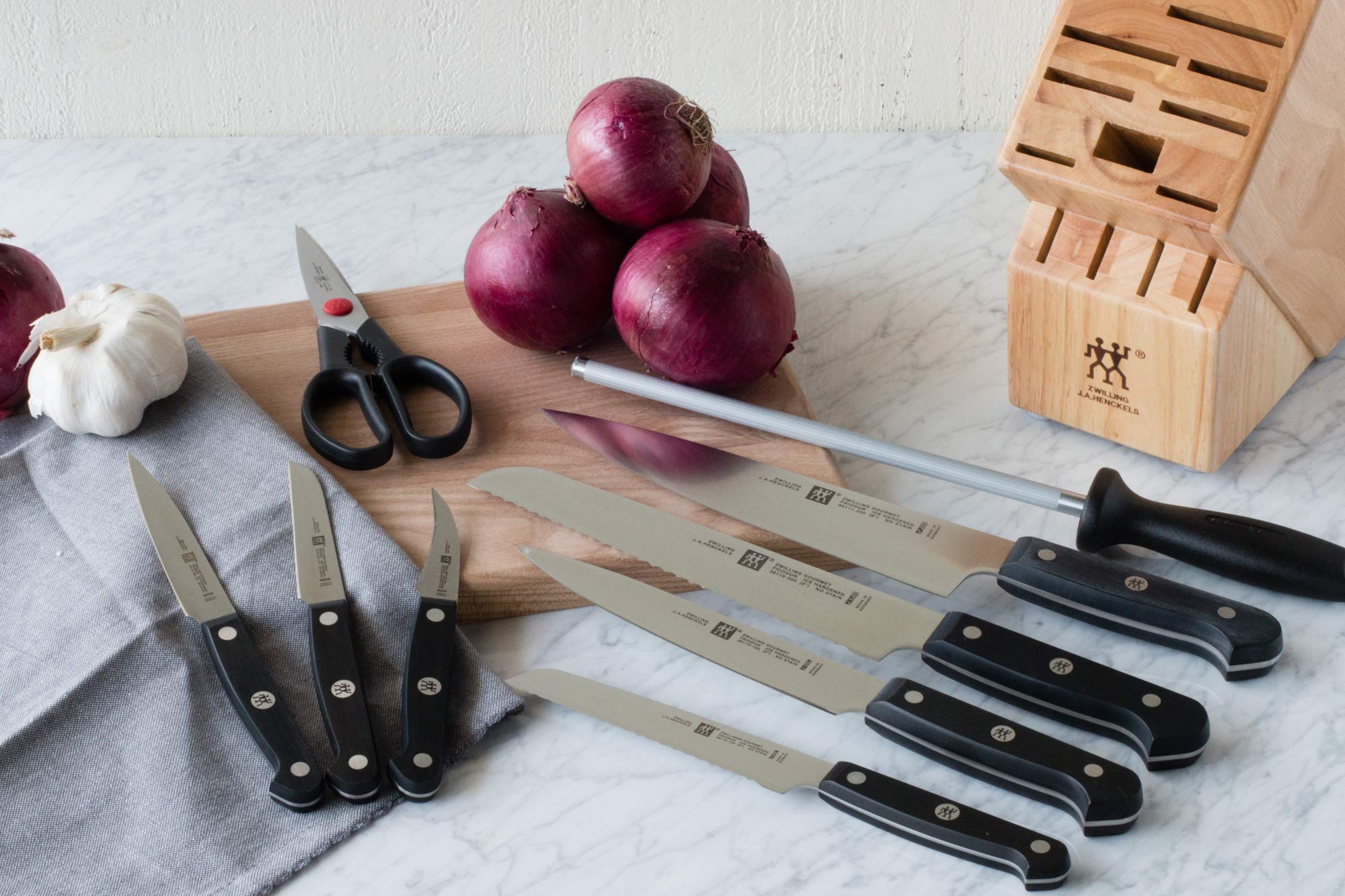 HENCKELS Zwilling gourmet 10-pc knife block set, 3.15 Pound, Black/Stainless Steel (36131-005)