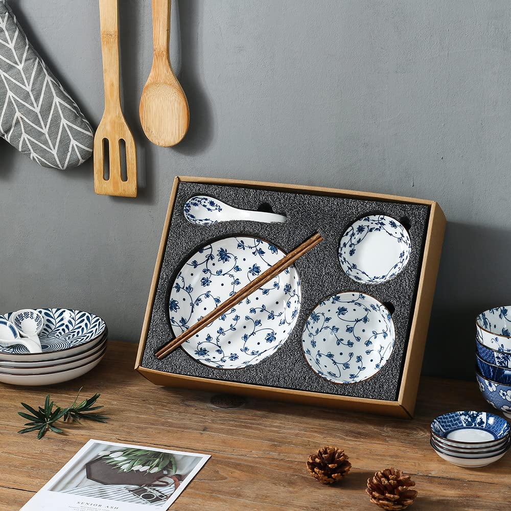 Gegong Blue and White Porcelain Dinnerware Set, Dishes, Bowl, Spoon, Chopsticks, Service for 1, Colorful Glazed Ceramic Set, Gift Box Packaging (Tang Grass)