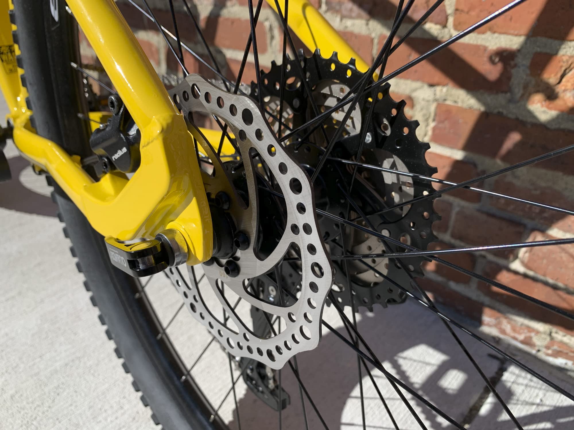 Eastern Bikes Alpaka 29" Mountain Bike Men's Hardtail (Yellow, 19")