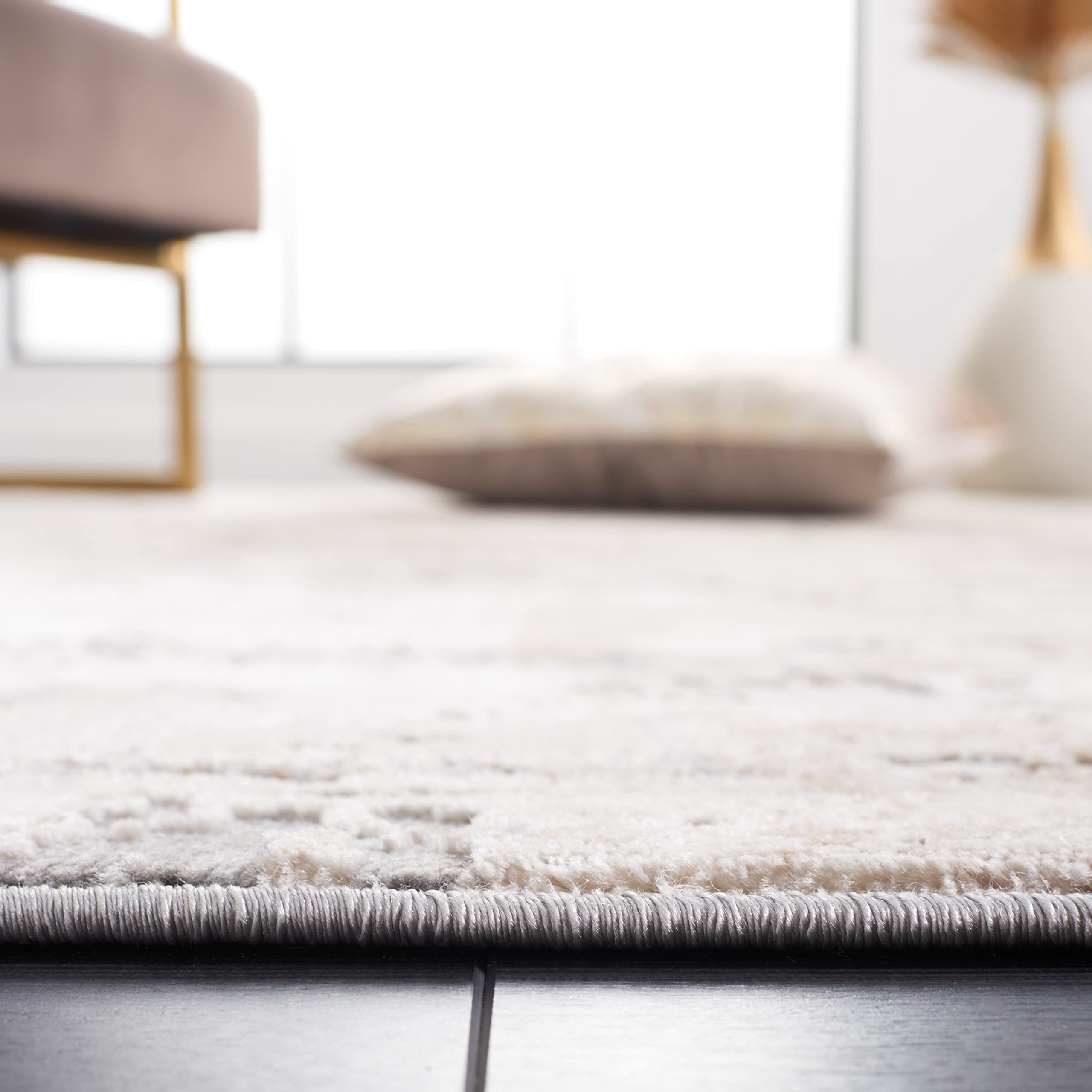 SAFAVIEH INV435A-8 Rug 8' x 10' Cream/Beige