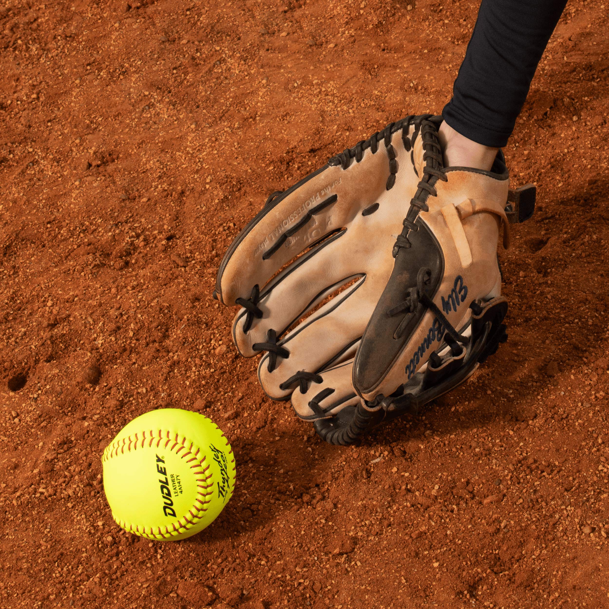Dudley USASB Thunder Heat Fastpitch Softball - 12 Pack,Yellow