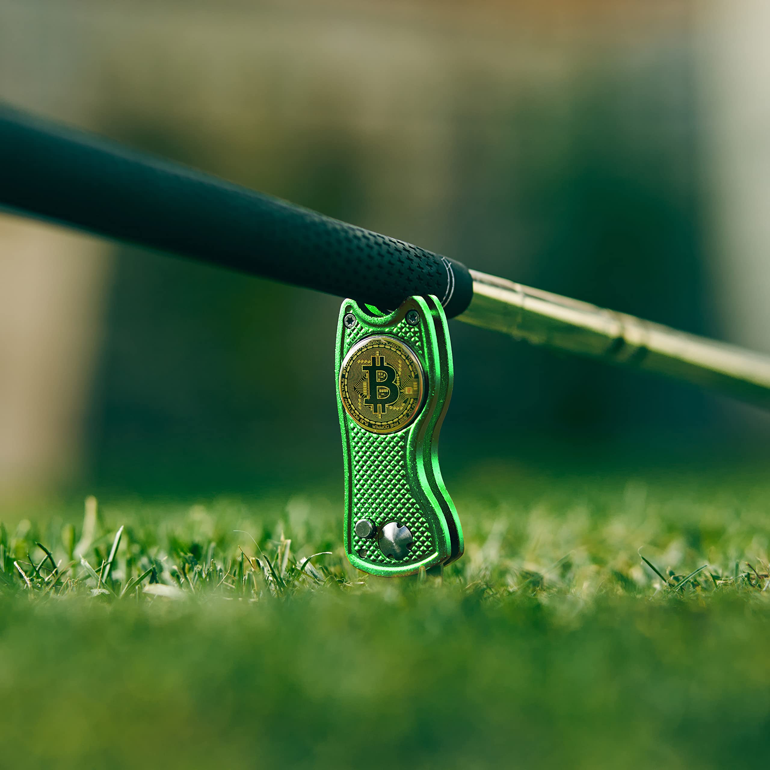 HODL 21 Bitcoin Golf Divot Repair Tool, All-Metal Golf Accessories - 3- in-1 Golf Multitool (Divot Tool, Ball Marker, Club Holder) | Foldable with with Pop-up Button & Magnetic Ball Marker