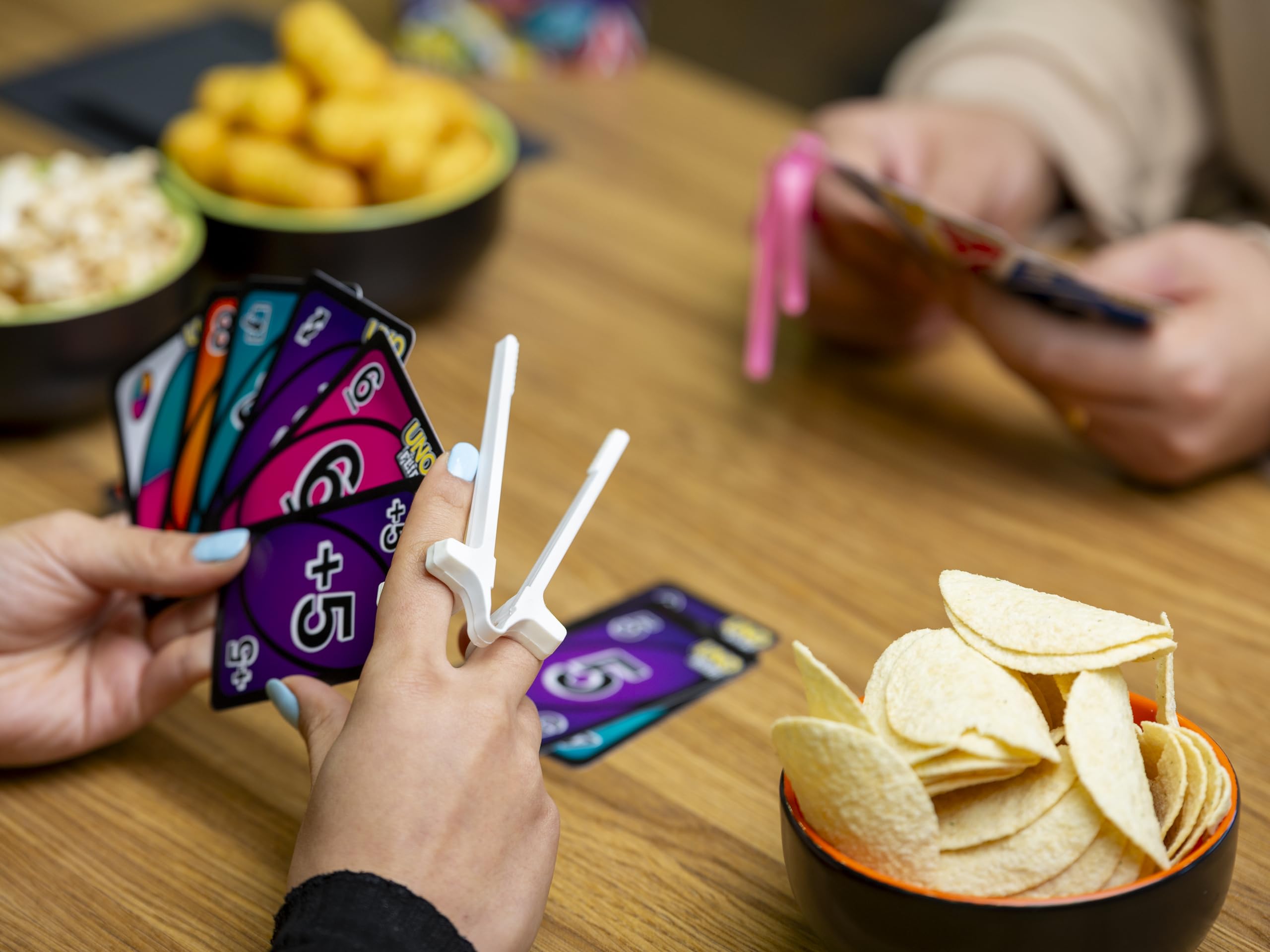 isnack PRO Finger Chopsticks for Gamers - 4 PCS Gamer Chopsticks, Snack Grabber, Chips Chopsticks, Snack Chopsticks for Gamers, Chip Chopsticks, Snack Chopsticks, Chopsticks Helper (4 X isnack Pro)