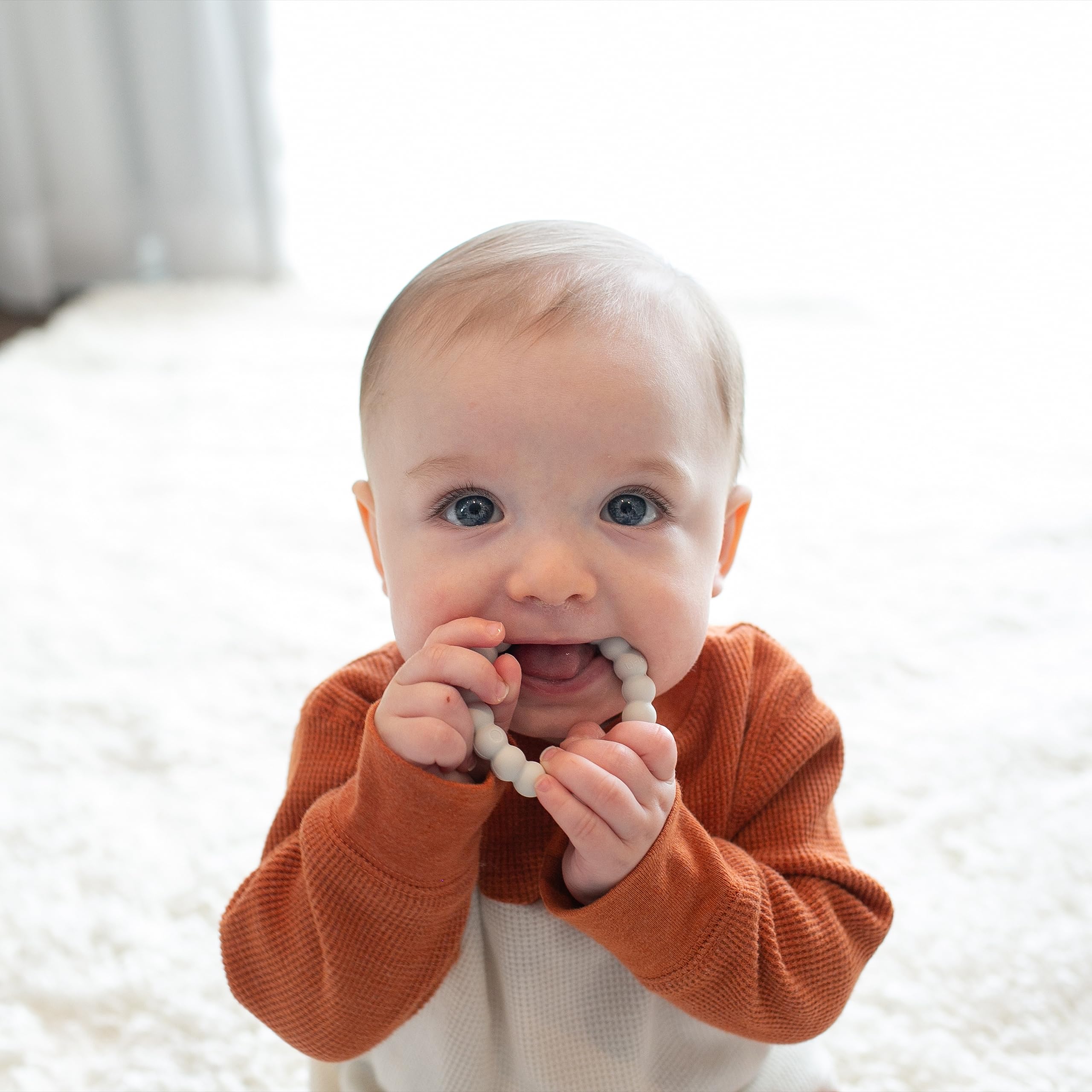 Dr. Brown's Flexees Ergonomic Teether, Pink