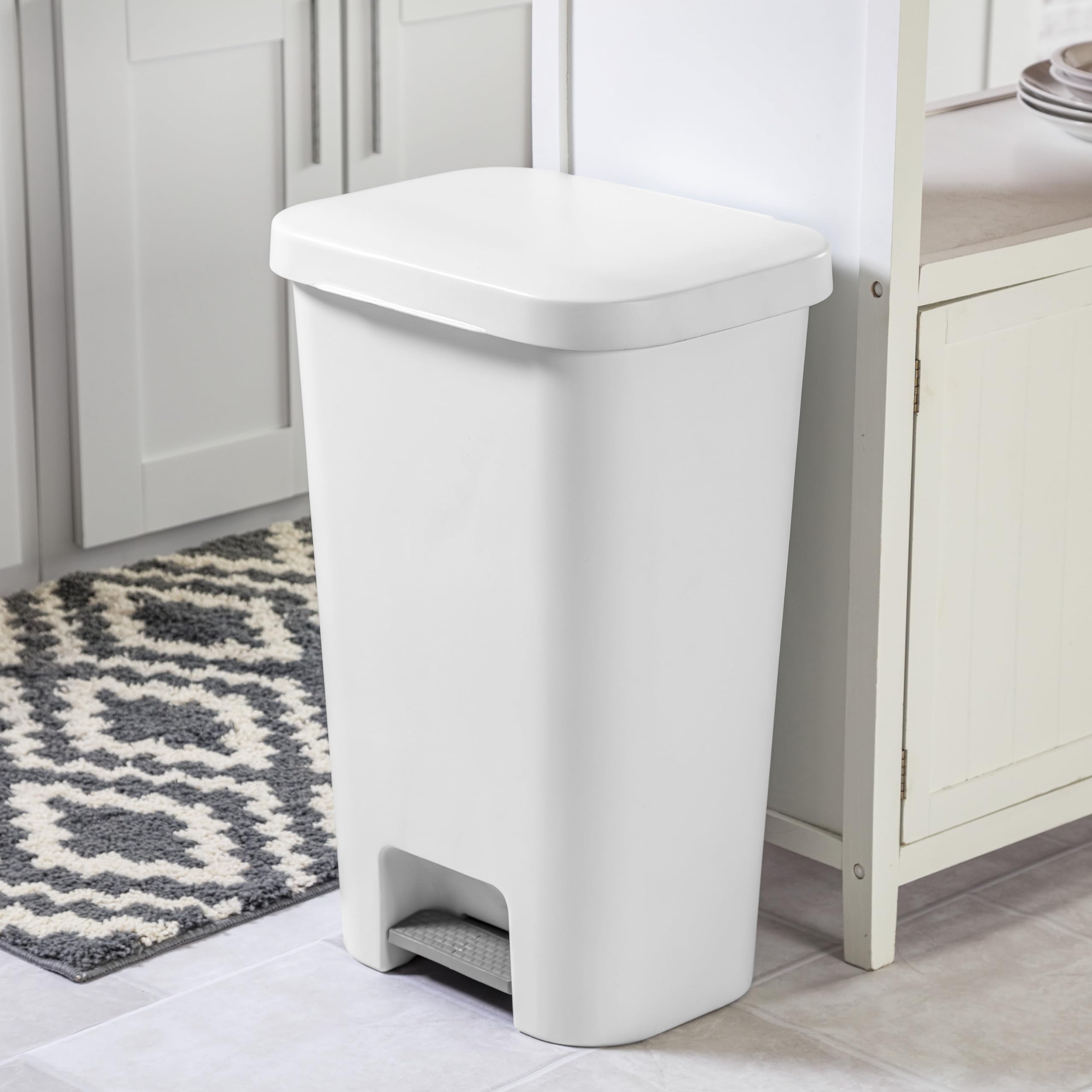 LXQMCT11.9 Gallon / 45 Liter StepOn Plastic Trash Can, Plastic Wastebasket Garbage Bin for Kitchen,Home, Bedroom, Bathroom,Office & Slim Space-Saving, White