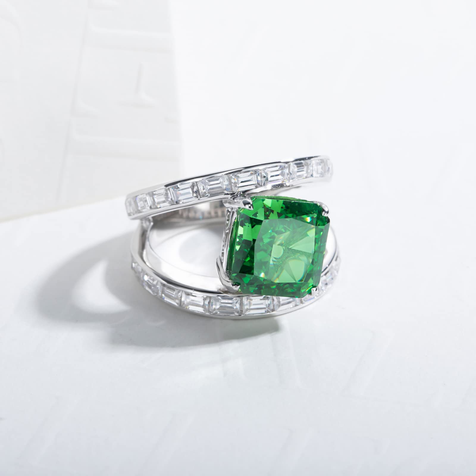 Gobaalele 7.90cttw Cubic Zirconia Engagement Ring,Split Shank Solitaire Statement Ring,Radiant Cut 5A Grade 5.5ct Simulated Emerald, Sterling Silver, Cubic Zirconia