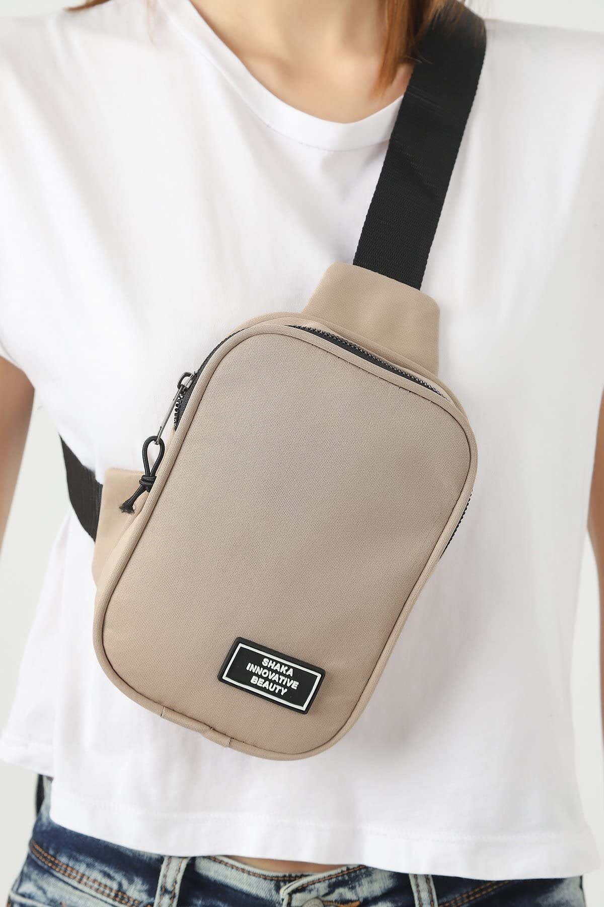 Fashion Crossbody Purse For Women, Small Lightweight with Adjustable Shoulder Strap, Cute Summer Clutch, Everyday Essential (Soft Brown)