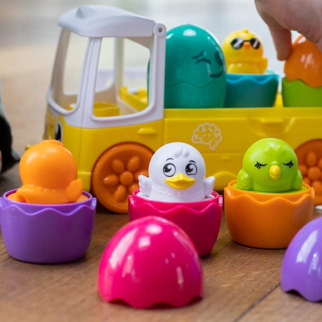 Fat Brain Toys Toomies Egg Bus - Eggventure Bus