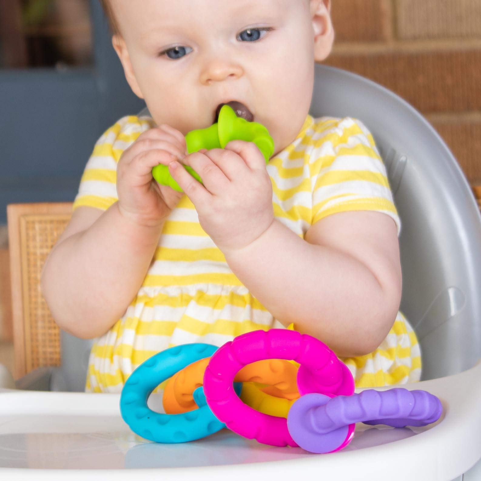 Fat Brain Toys Ringlets - pipSquigz Ringlets teether Baby Toys & Gifts for Ages 1 to 7