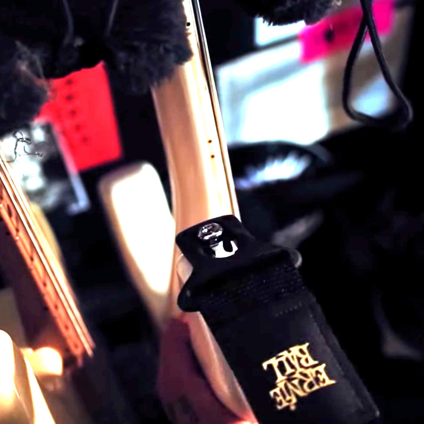 Ernie Ball Neoprene Polylock Comfort Guitar Strap, Black, Wide (P04146)