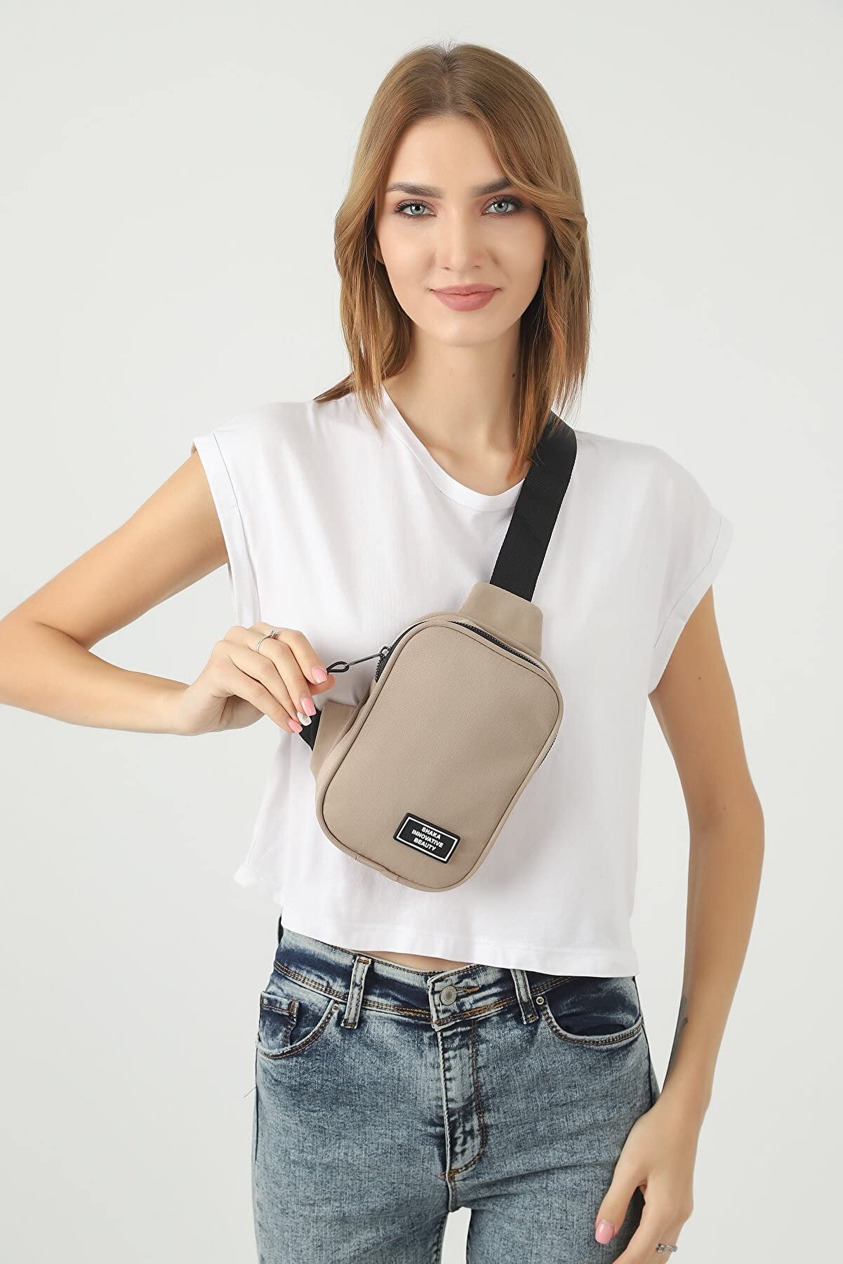 Fashion Crossbody Purse For Women, Small Lightweight with Adjustable Shoulder Strap, Cute Summer Clutch, Everyday Essential (Soft Brown)