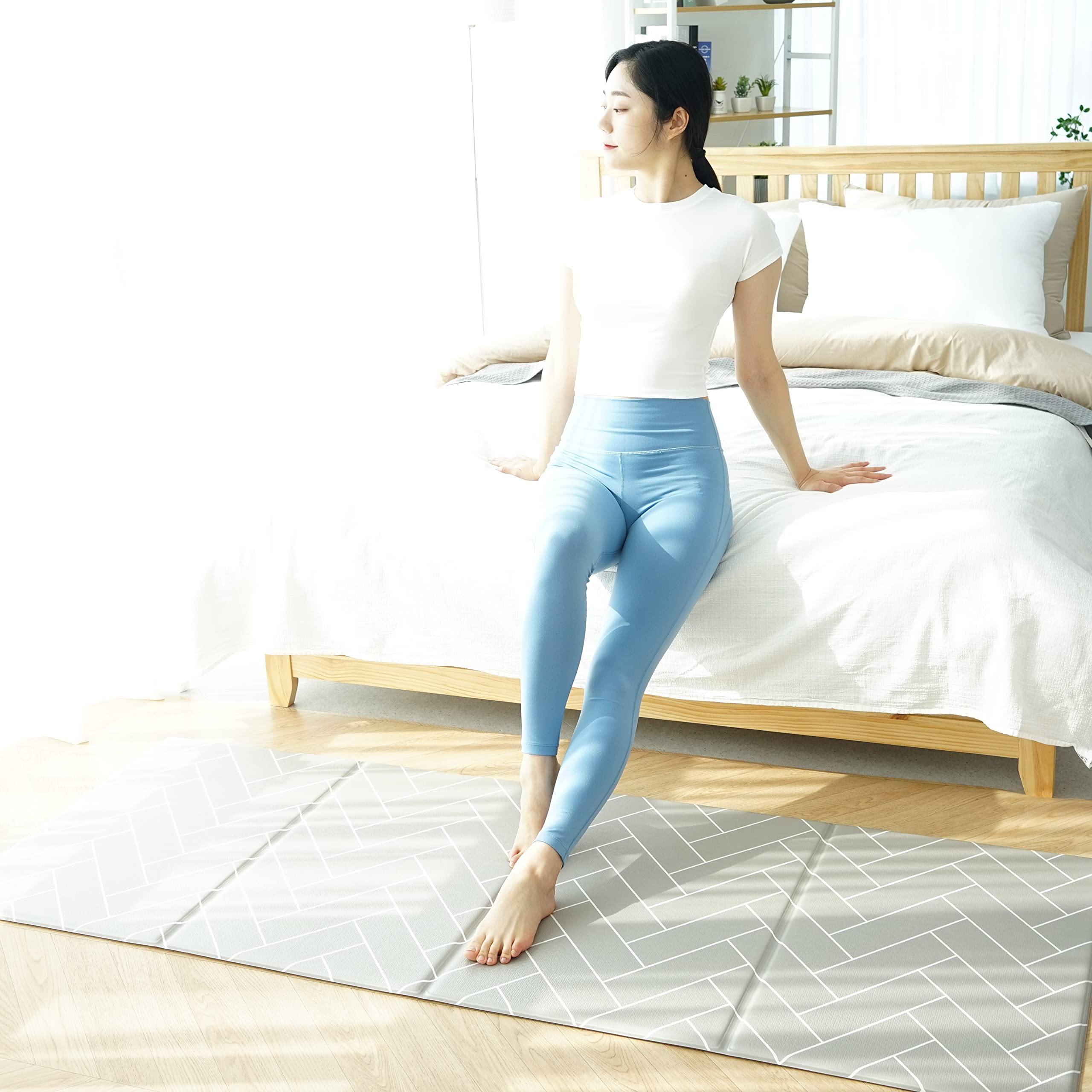 Foldable 70cm x 180cm x 6mm Reversible Yoga Mat Folding Floor Fitness Exercise Pilates Workout Anti-Slip