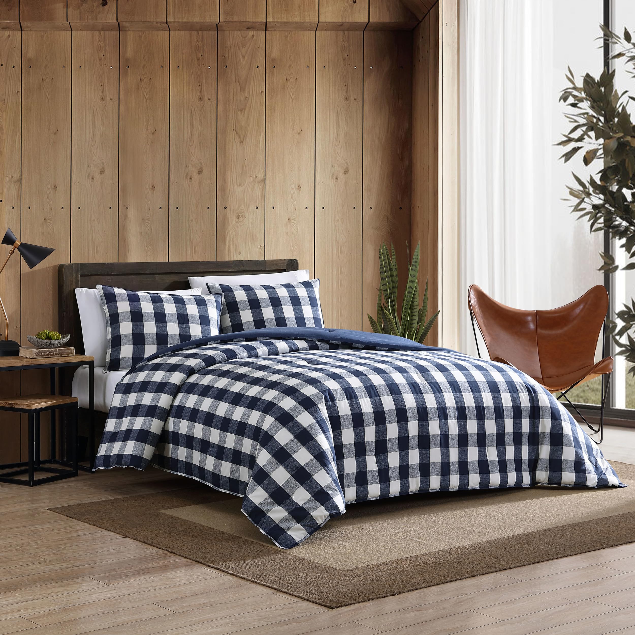 Eddie Bauer - King Comforter Set, Reversible Cotton Bedding with Matching Shams, Stylish Plaid Home Decor (Lakehouse Blue, King)