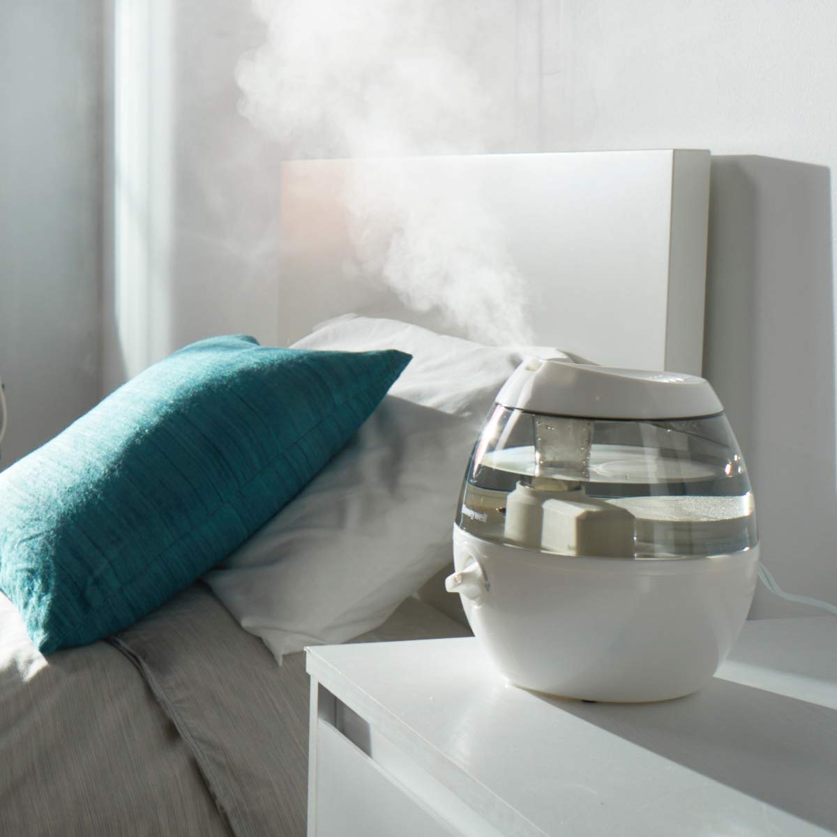 Honeywell HUL520W MistMate Ultrasonic Cool Mist Humidifier, White β Cool Mist Humidifier for Bedroom, Home or Office