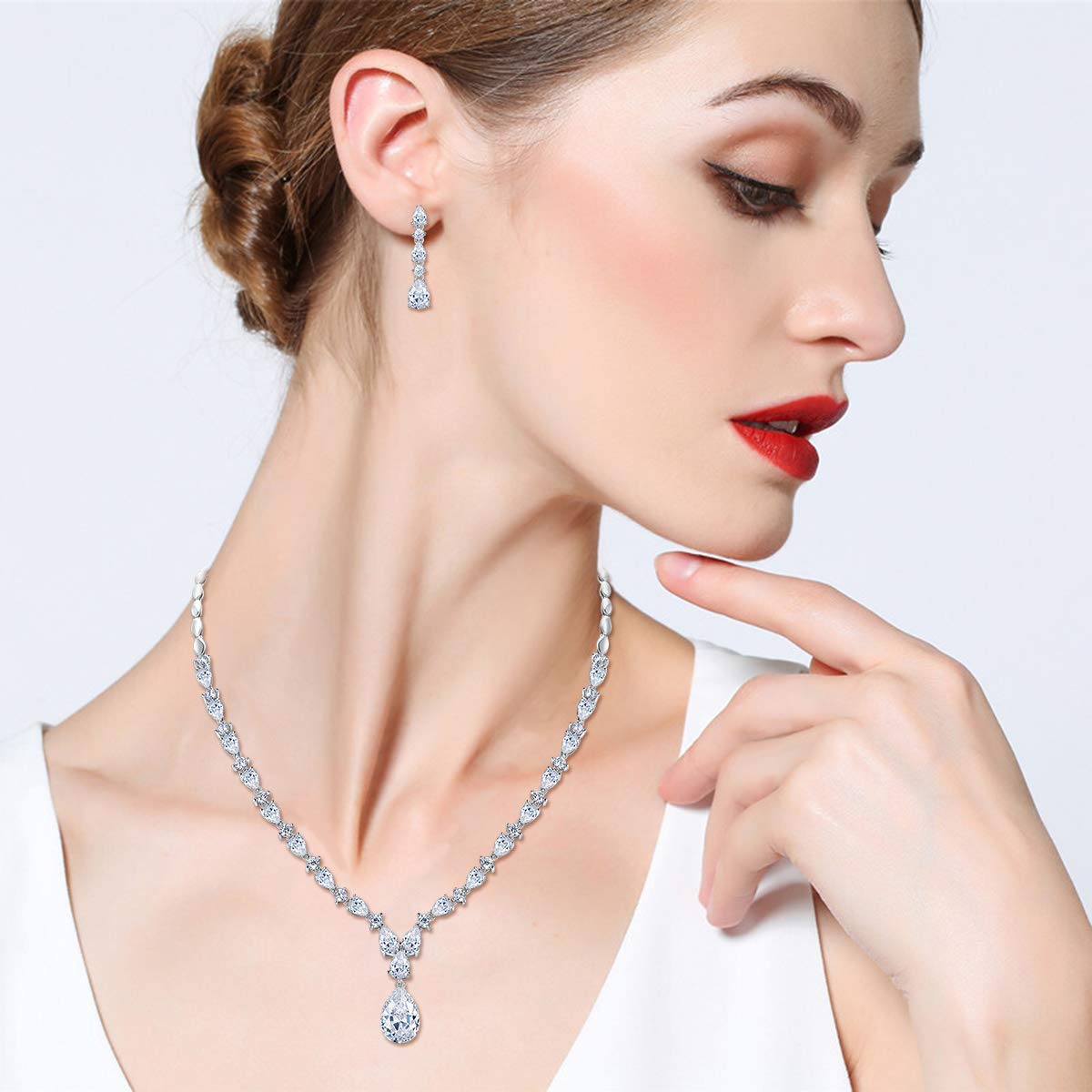 EVER FAITH Wedding Jewelry for Bride Cubic Zirconia Charming Water Drop Bridal Pendant Necklace Earrings Set Clear Silver-Tone