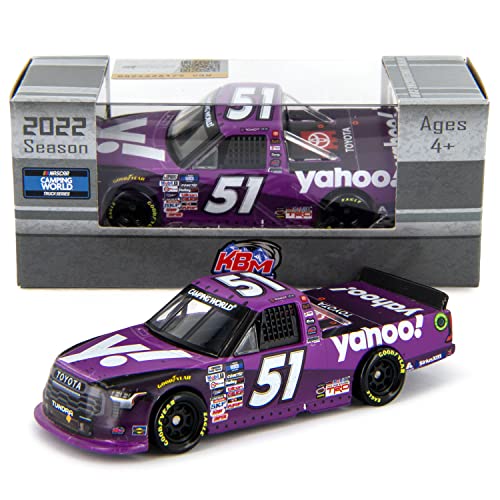 Lionel Racing Kyle Busch 2022 Yahoo Sonoma Truck Series Race Win Diecast 1:64 Scale