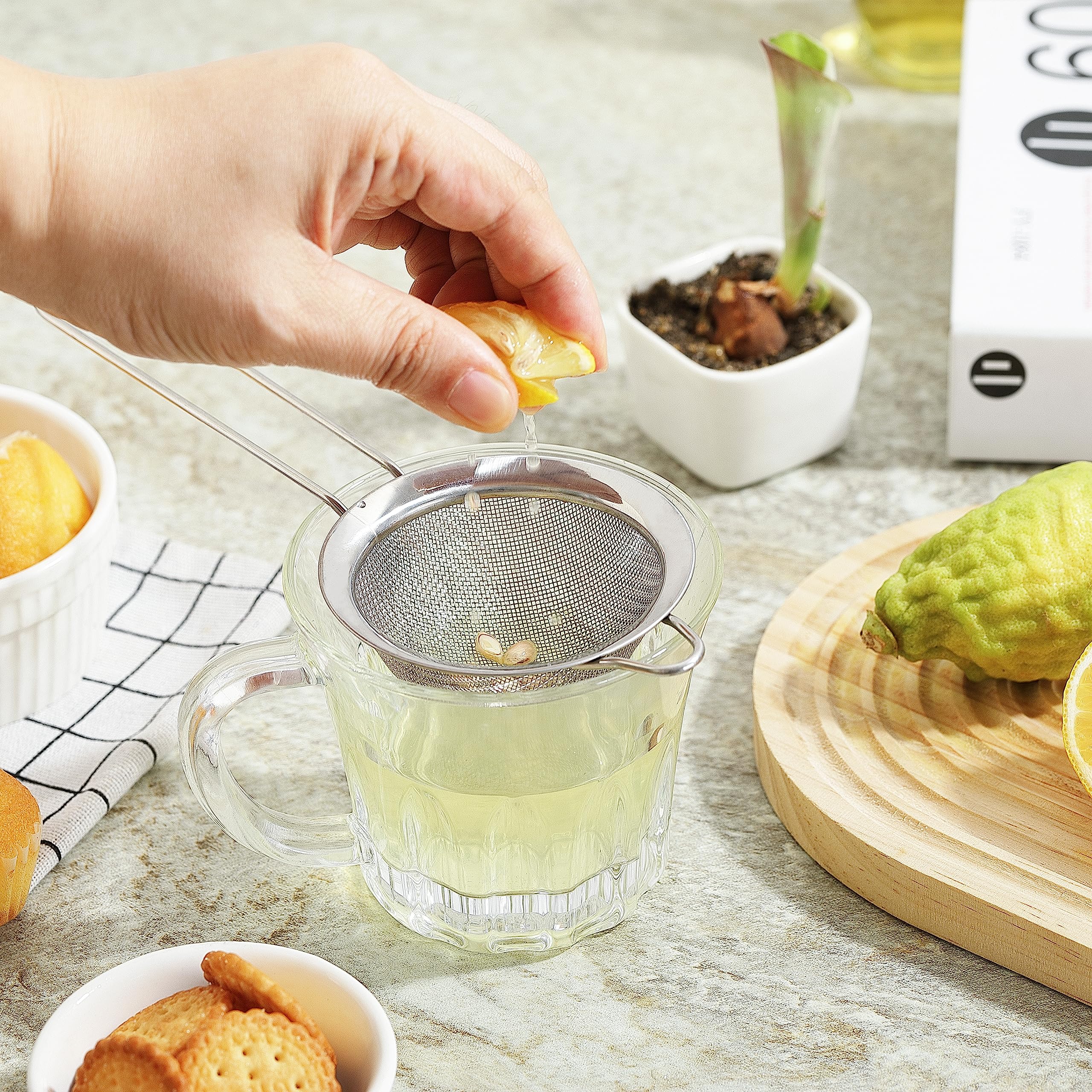 Fine Mesh Strainers for Kitchen, COKUMA Stainless Steel Metal Hand Small Mini Sieve Strainer, Cocktail Strainer Tea Coffee Juice Strainer,Food Strainer with Handlle (3.35inch, Silver)