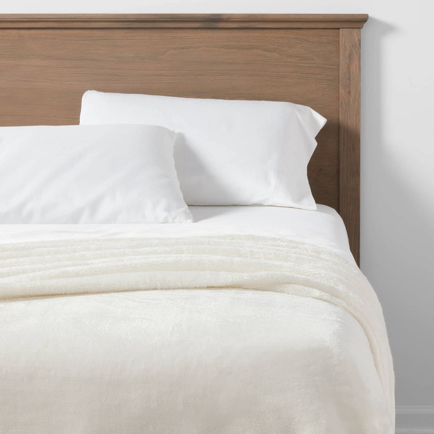 Full/Queen Sour Cream Super Soft Microplush Bed Blanket - Threshold