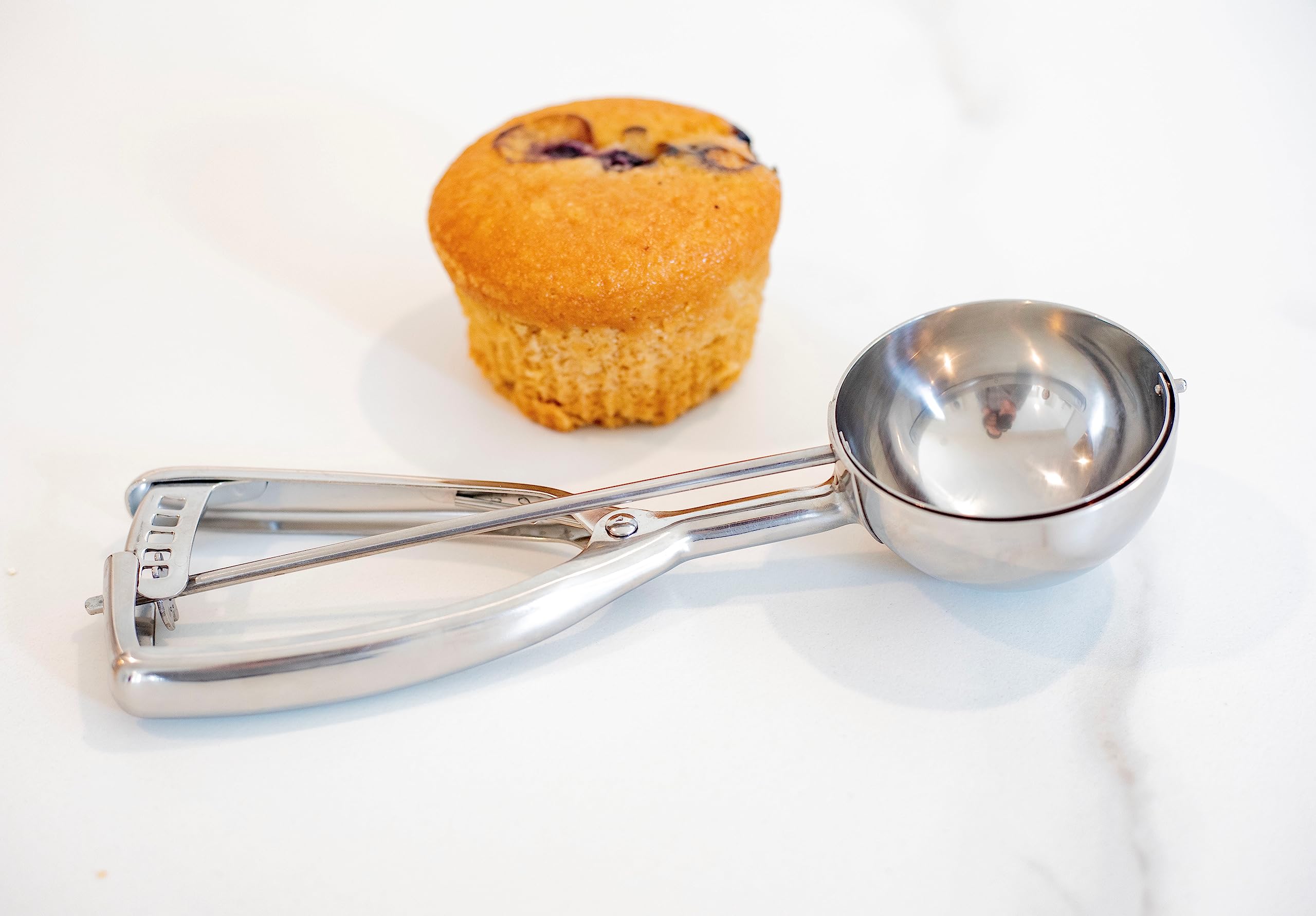 Jenaluca Jumbo Ice Cream Scoop - Cupcake Scoop and Muffin Scoop - Jumbo sized 18/8 Stainless Steel - #8 - ½ cup ice cream batter and portion scooper