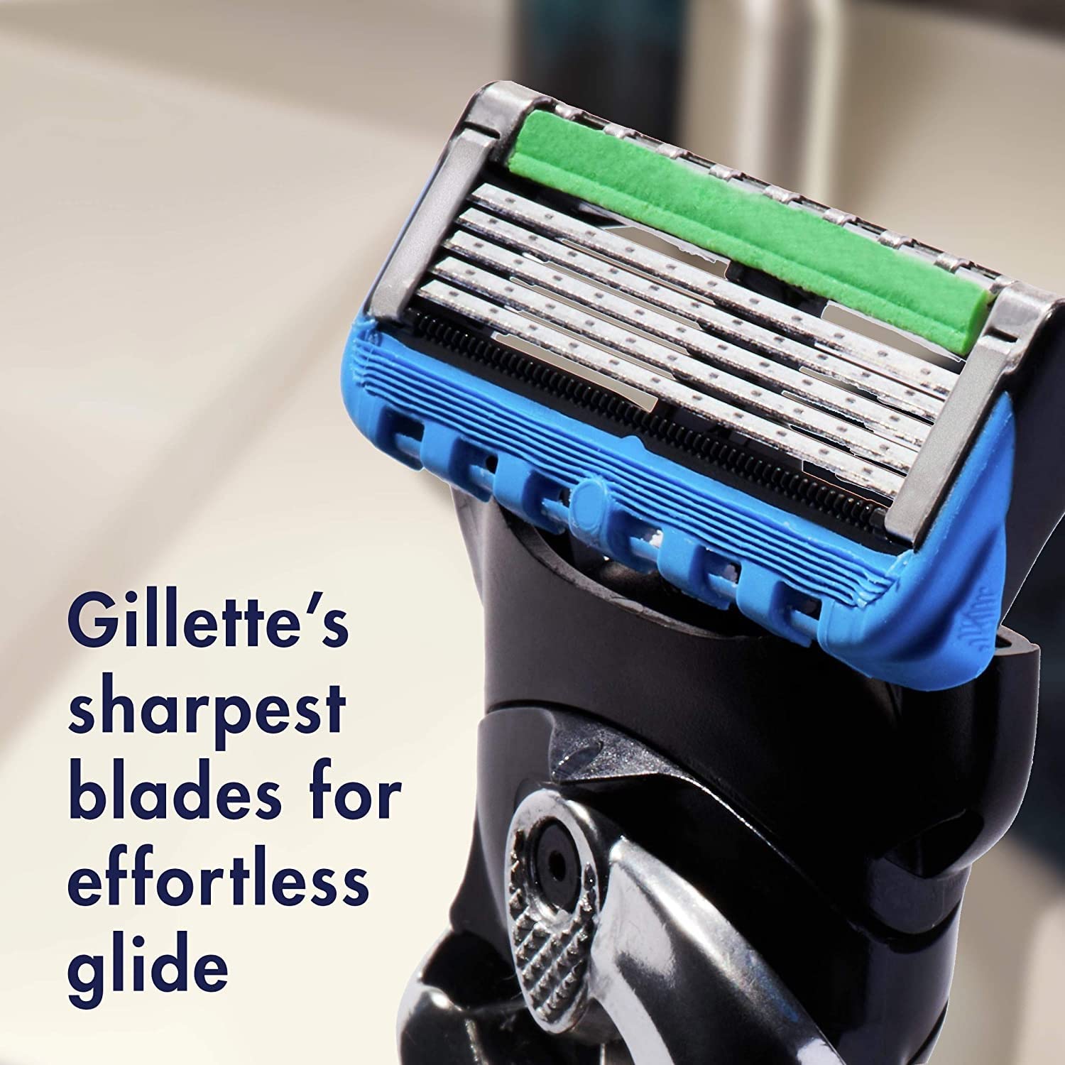 Gillette Proglide 1 Razor, 4 Refill Blade Cartridges, 1 Travel Case