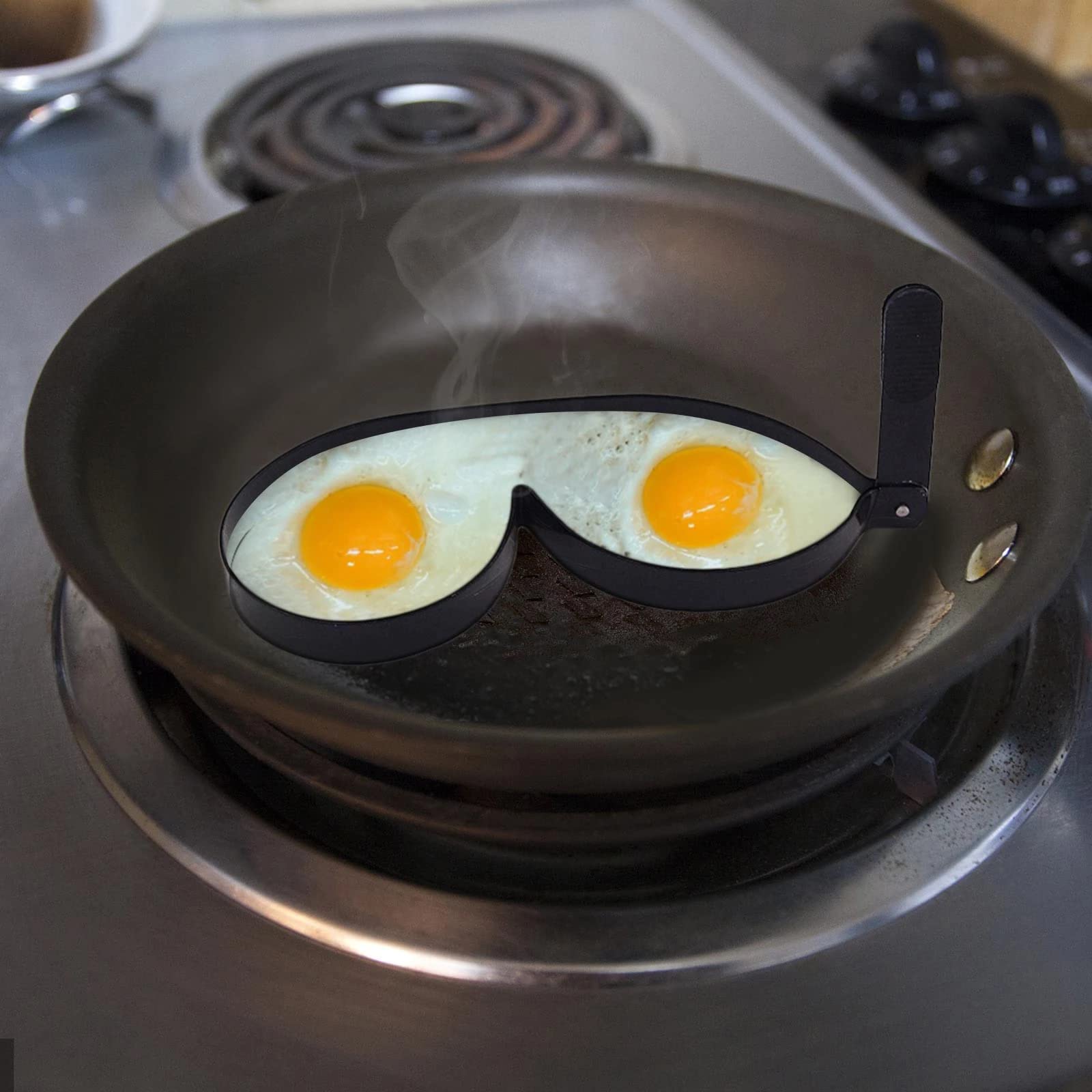 Interesting Omelet Ring Molds, Non-Stick Funny Fried Egg Rings Mold, DIY Kitchen Accessories Gadgets Egg Frying Molds, Creative Breakfast Making Mould with Anti-Hot Handles (B)