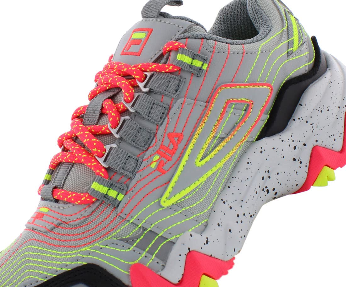 Fila Womens Oakmont TR Fitness Trail Running Shoes Gray 8 Medium (B,M)