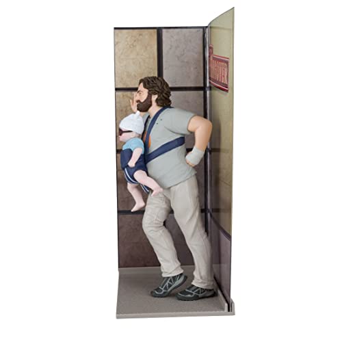 McFarlane Toys - WB 100: Alan Garner (The Hangover) Movie Maniacs 6in Posed Figure