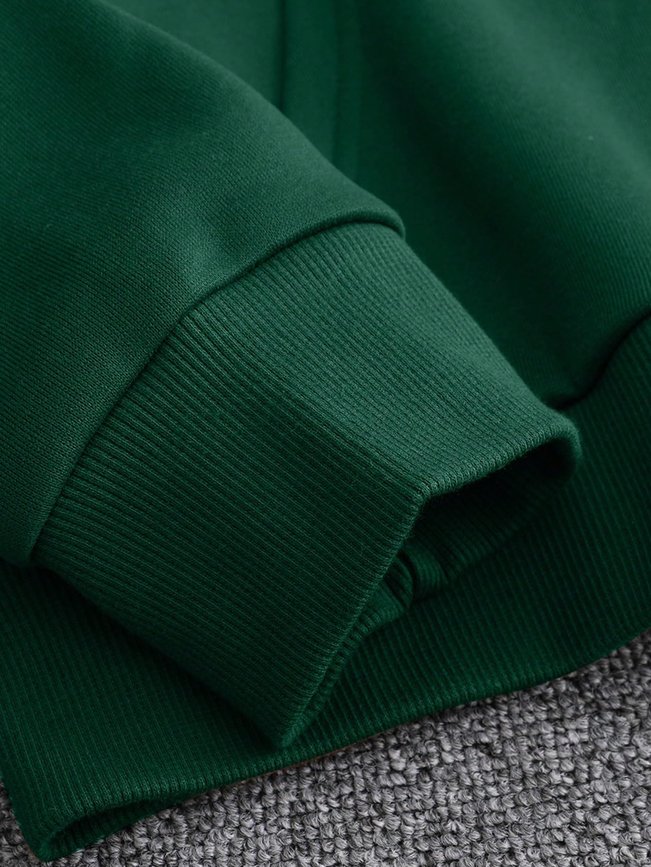 Floerns Men's Letter Graphic Print Lightweight Hoodies Long Sleeve Drawstring Pullover Sweatshirts With Pockets Green Heart Cartoon S