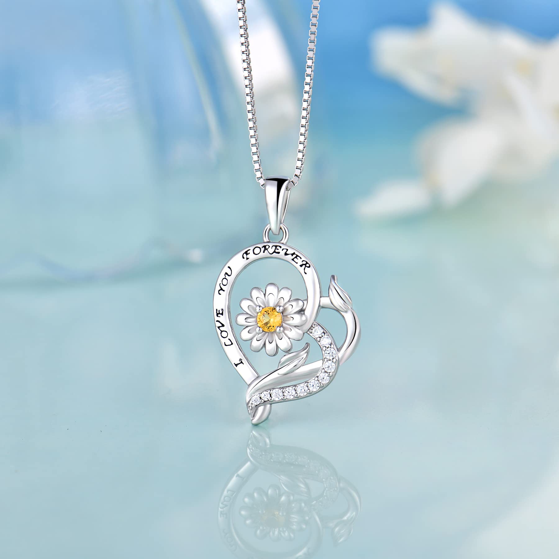 FJ Silver Heart Daisy Necklace Forever Love Heart Pendant Necklaces for Women