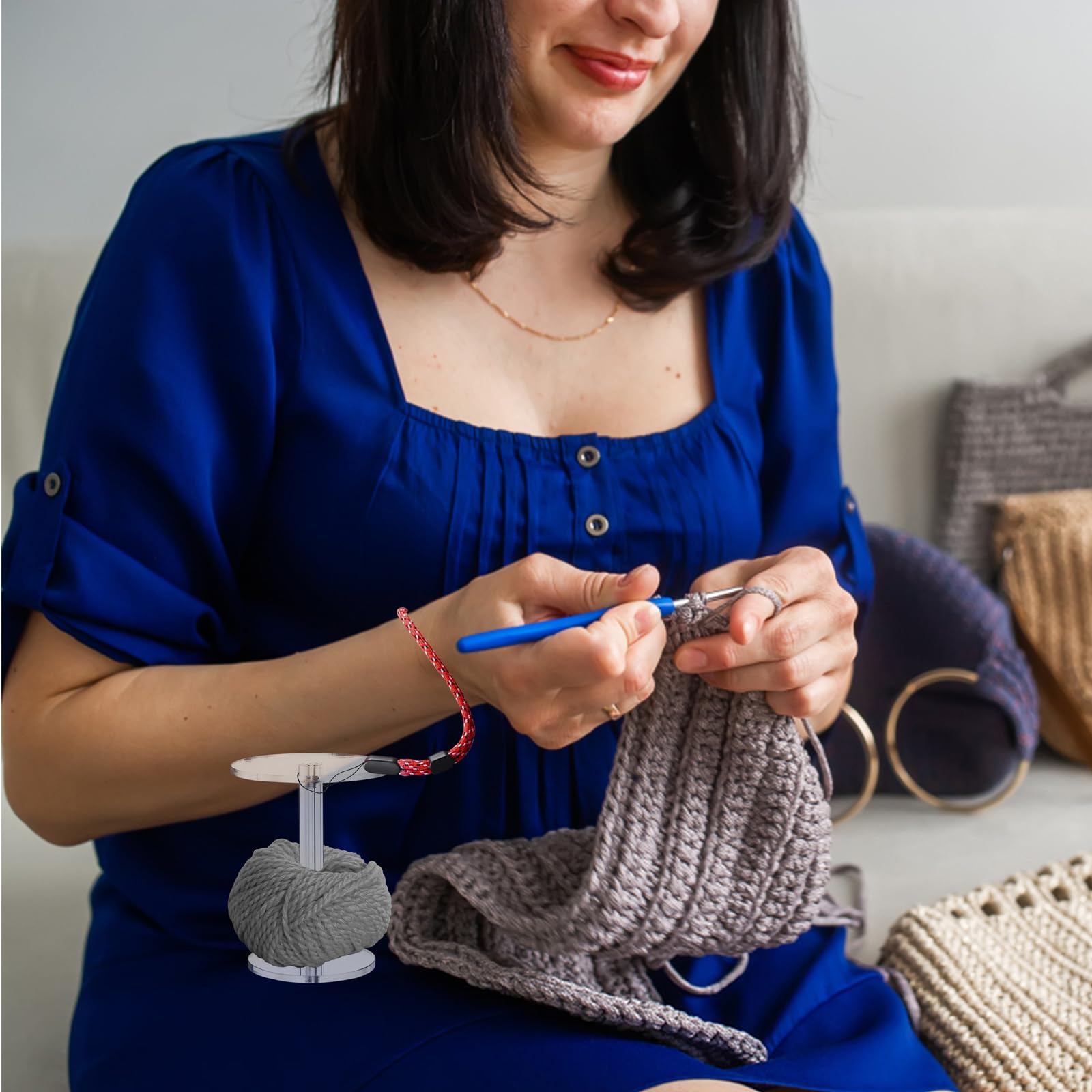 HingoFuni Portable Wrist Yarn Holder with Wrist Strap, Detachable Acrylic Yarn Holder Storage Organizer Prevents Tangling and Misalignment, Supplies for Knitting, Ideal Gift for The Craft Lovers
