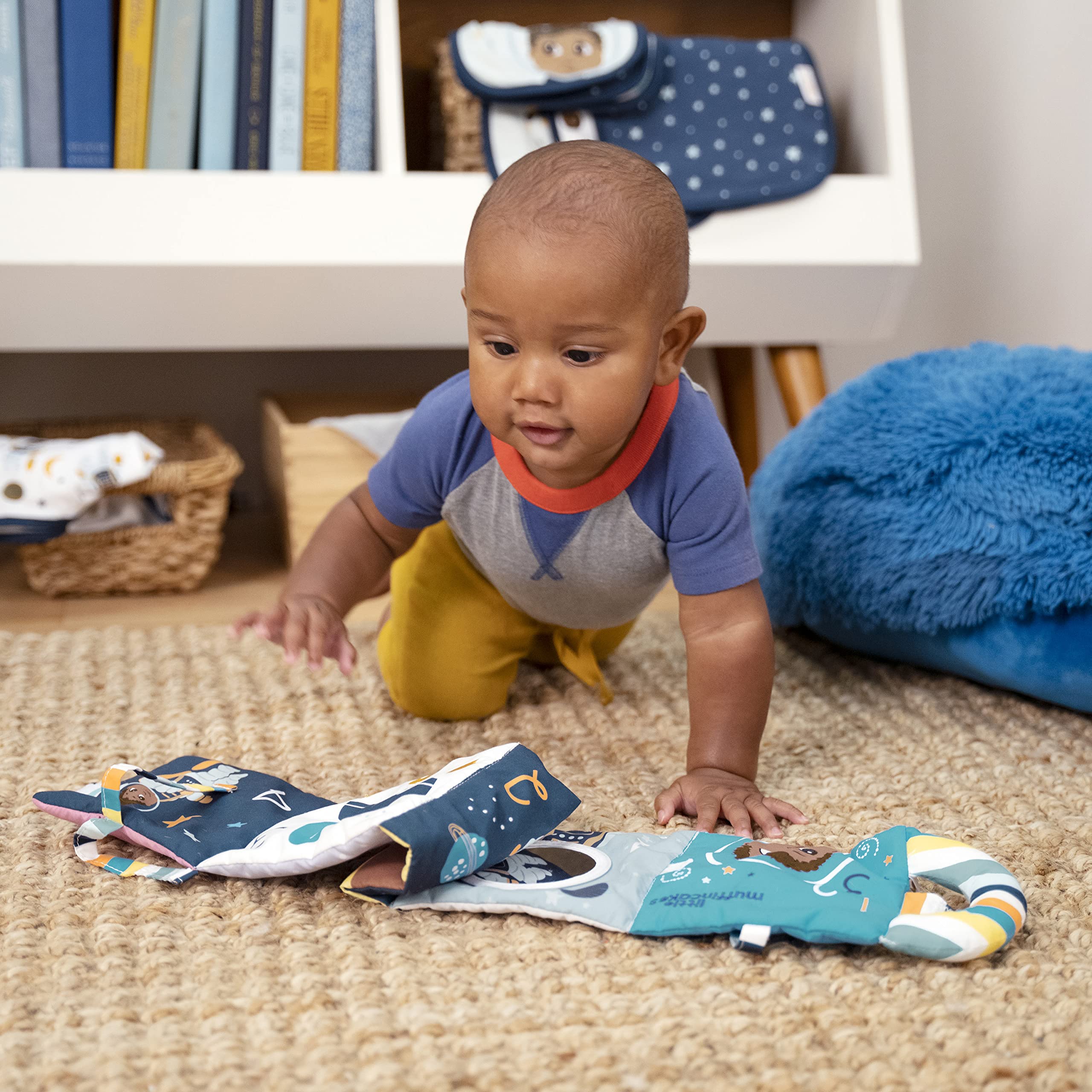 Little Muffincakes Ashton 5-Panel Soft Book, Number Learning, Astronaut Character, Textures and Mirror, Age 0M+