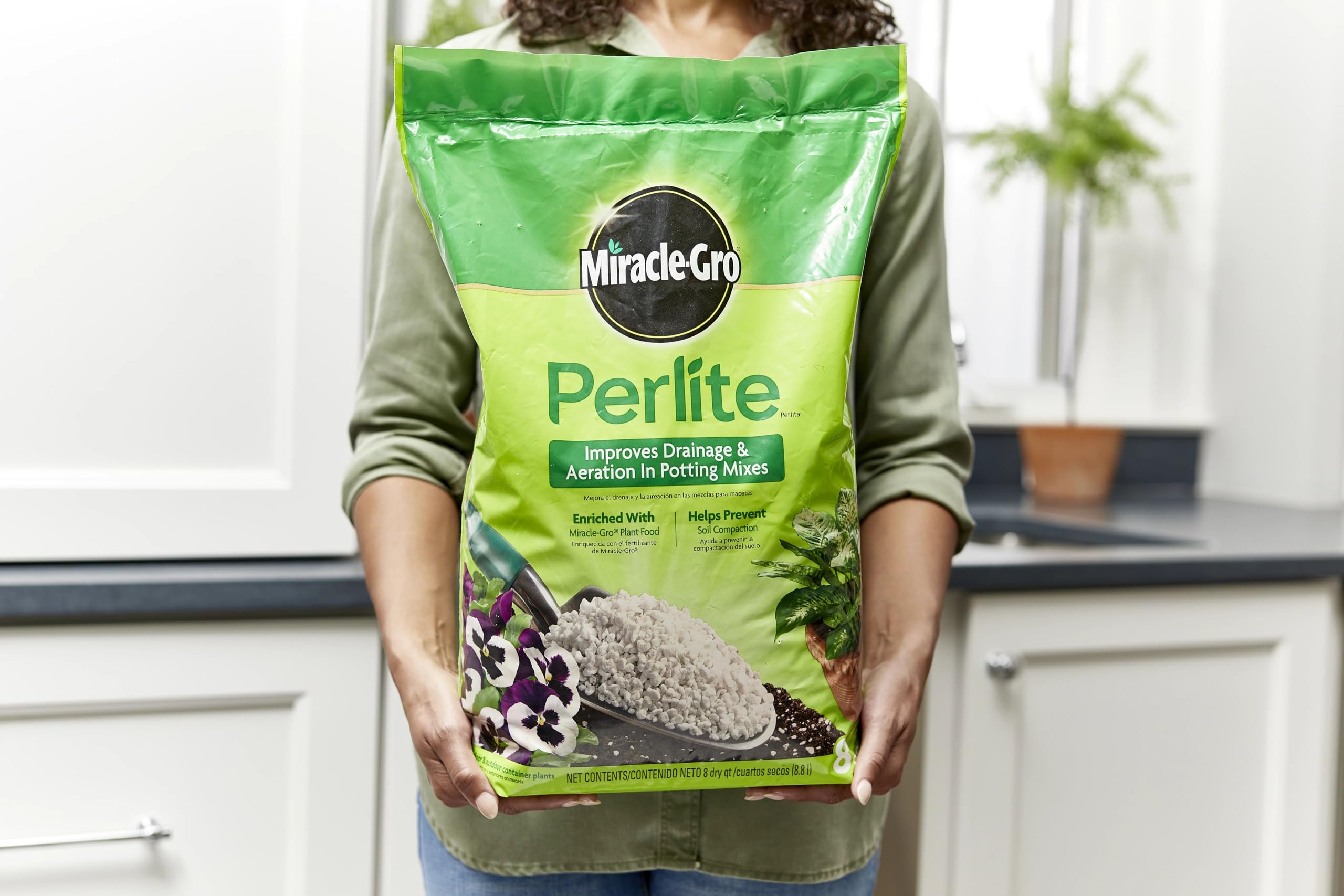 Miracle-Gro Perlite, Enriched with Plant Food, Improves Drainage and Aeration in Potting Mixes, For Container Plants, 8 qt., 3-Pack