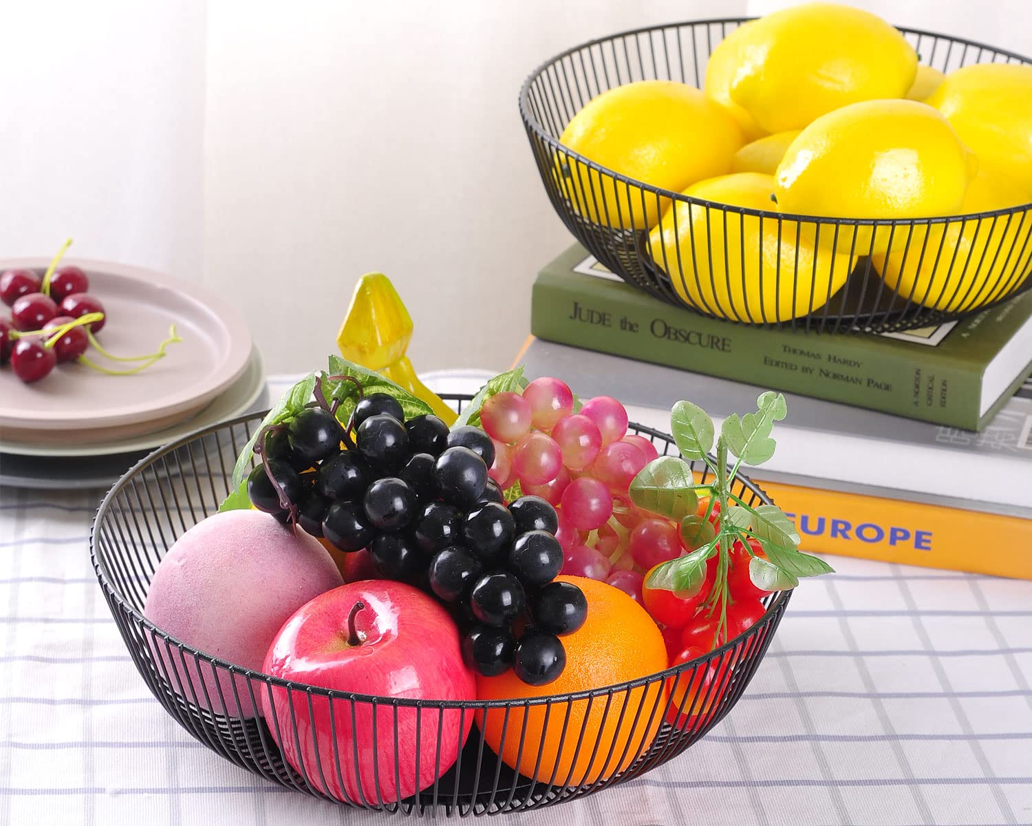 IBWell Wire Fruit Basket Fruit Bowl Kitchen Fruit Basket Stand Fruit Bowls for the Counters Metal Fruit Bowl-11 * 3"(D*H)(Exposure Black)