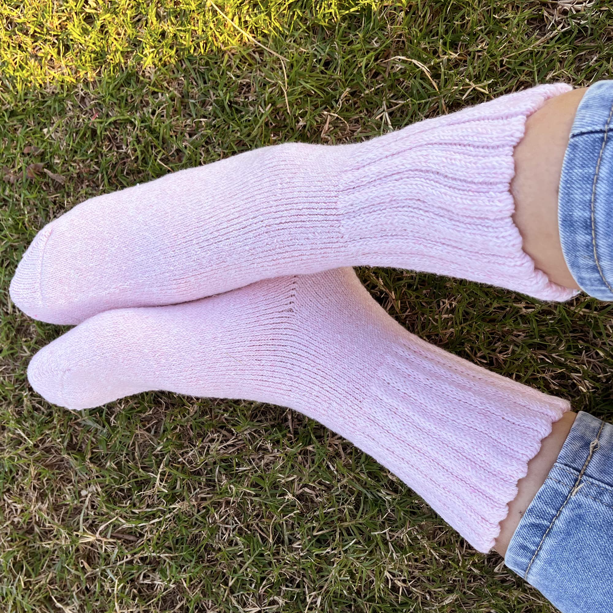 Fraobbg 3 Pack Women Heavy Thick Wool Socks Thermal Hiking Warm Comfort Winter Crew Socks