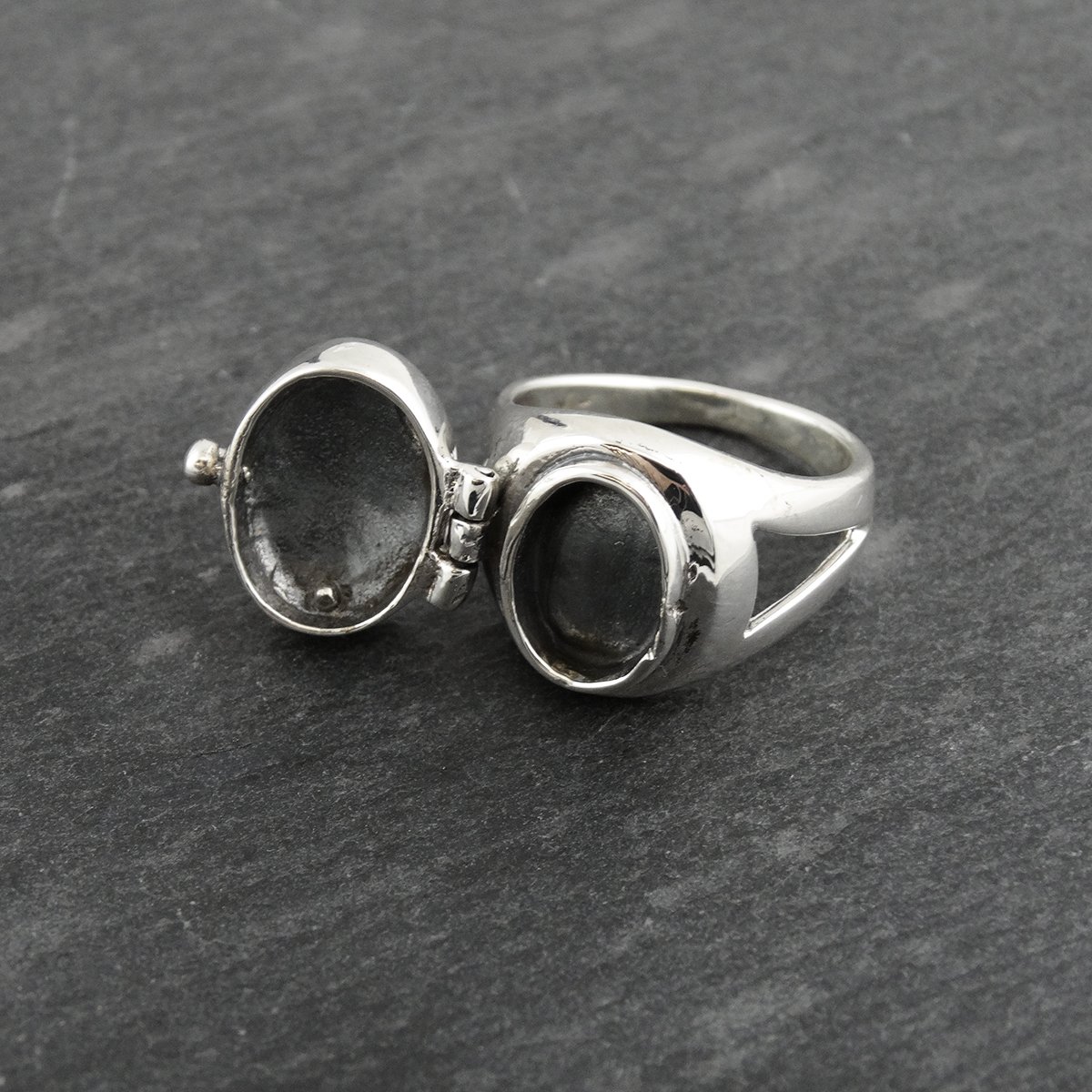 FashionJunkie4Life Sterling Silver Scorpion Poison Ring, Pillbox Rings, Sizes 7-9 (7)